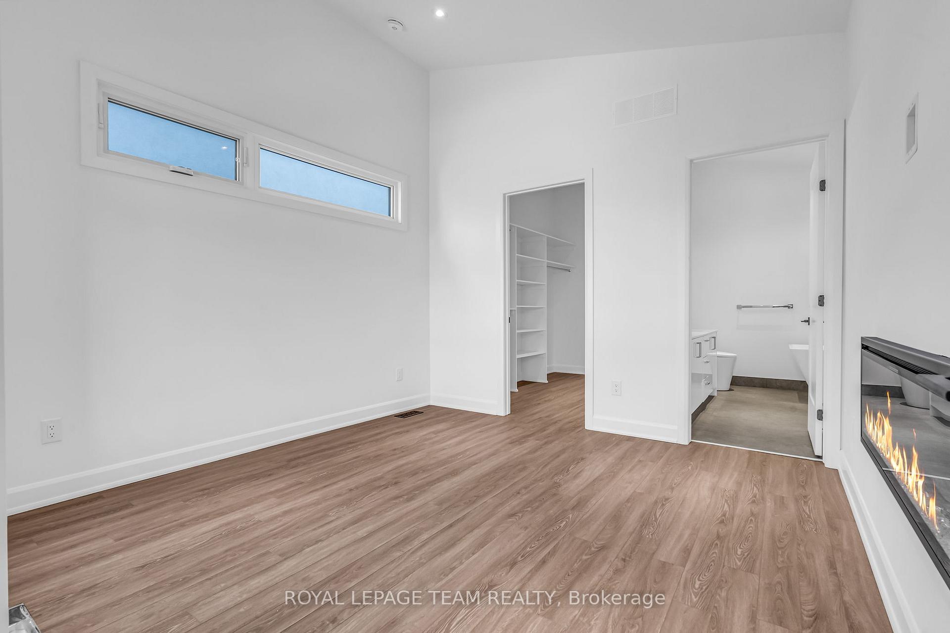 A - 294 PRESLAND Road, Overbrook - Castleheights and Area, ON K1K 2B8