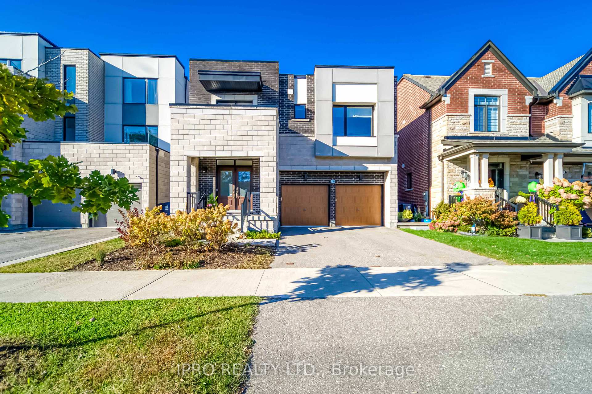 294 Valermo Drive, Toronto, ON M8W 0B6