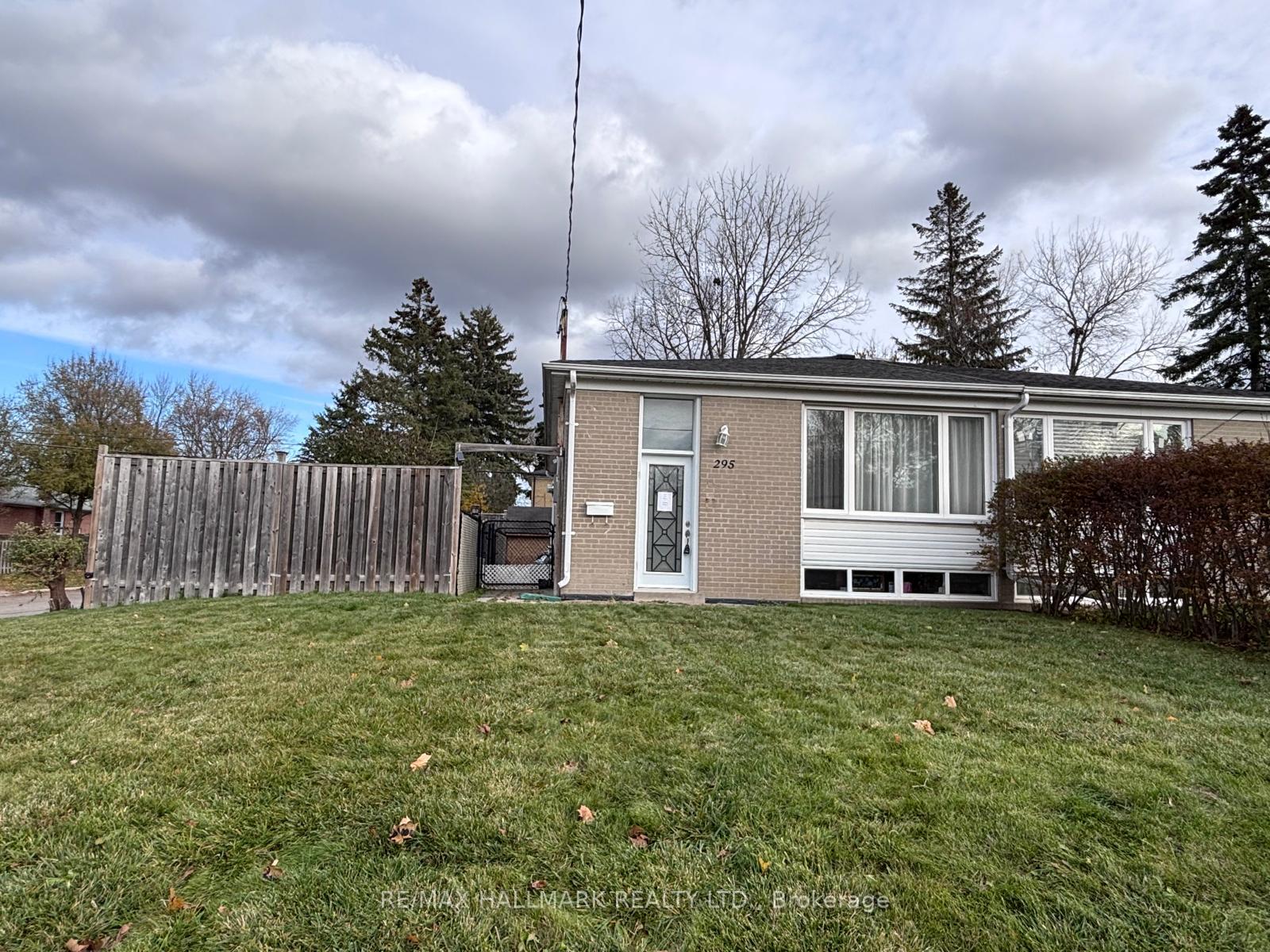 295 Blue Grass Boulevard, Richmond Hill, ON L4C 3H1