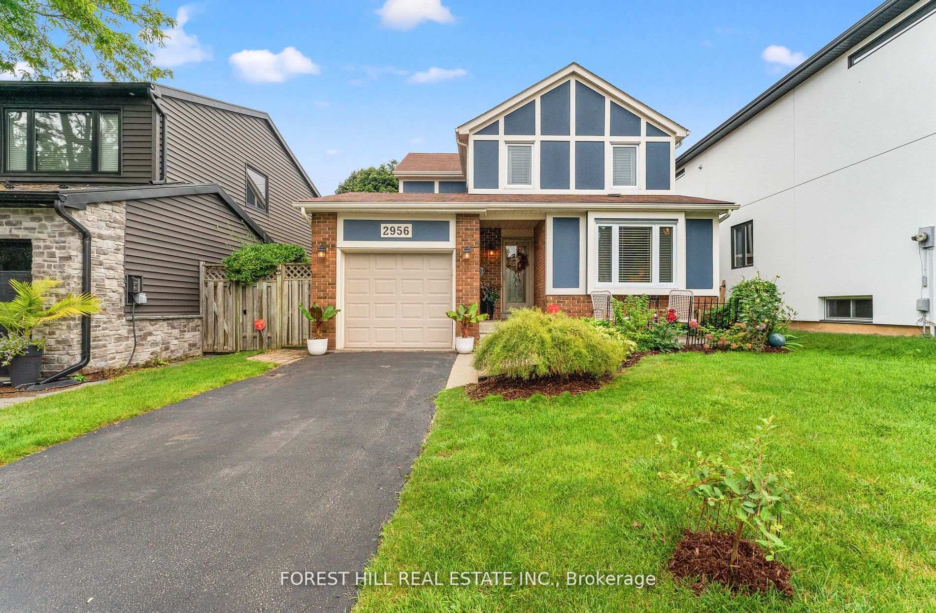 2956 Dancer Court, Mississauga, ON L5L 1Y4