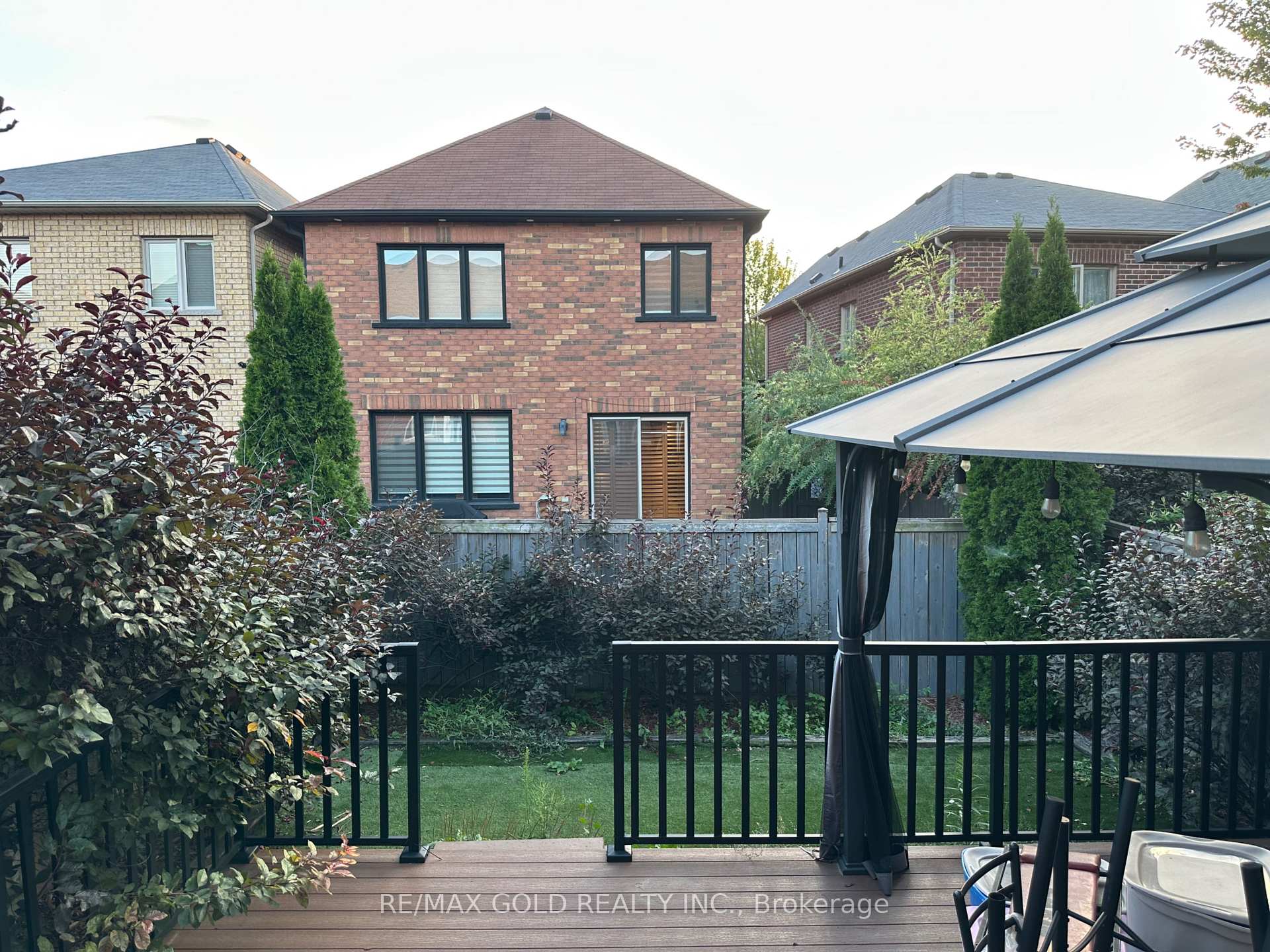 296 Duncan Lane, Milton, ON L9T 7A6