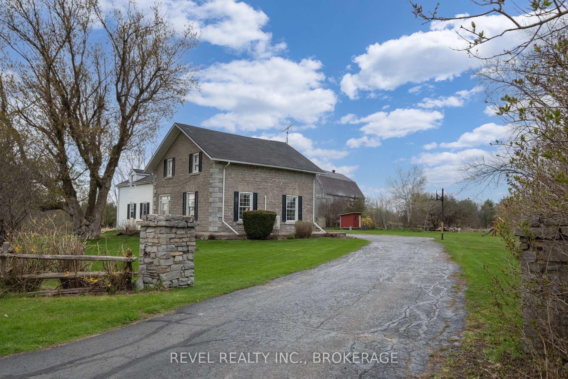 2964 Highway 38, Kingston, ON K0H 1M0