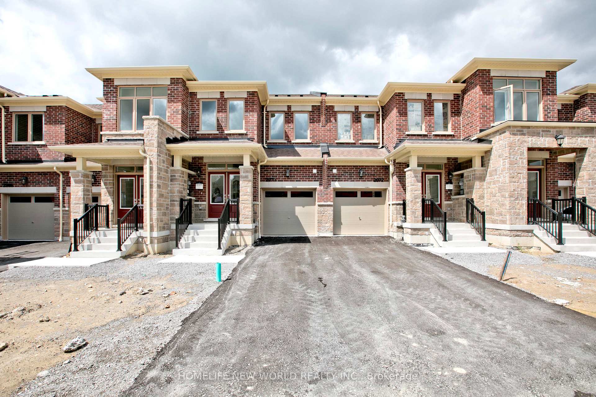 2970 Gatestone Path, Pickering, ON L1X 2R5
