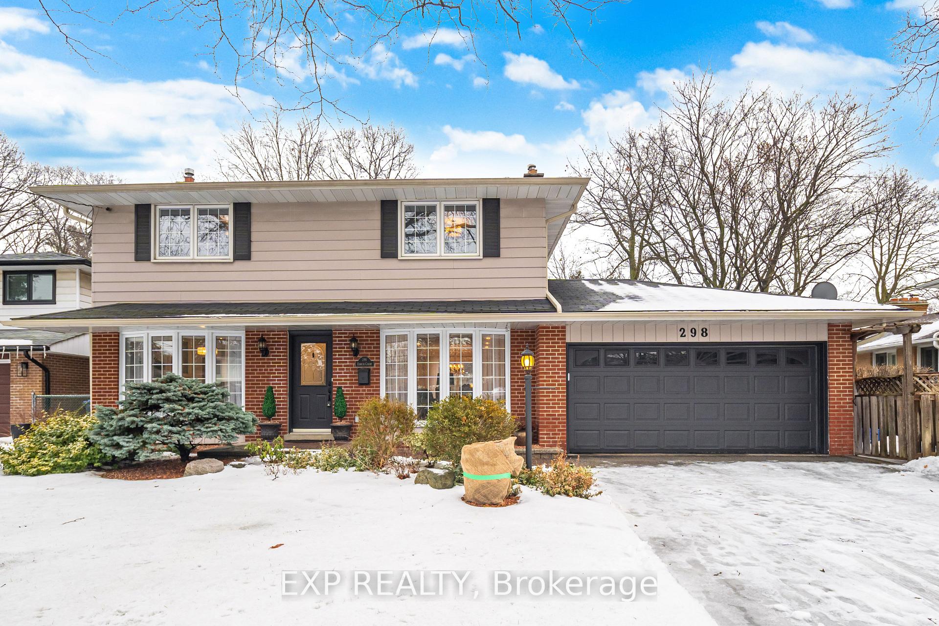 298 Edrich Court, Mississauga, ON L5A 1R3