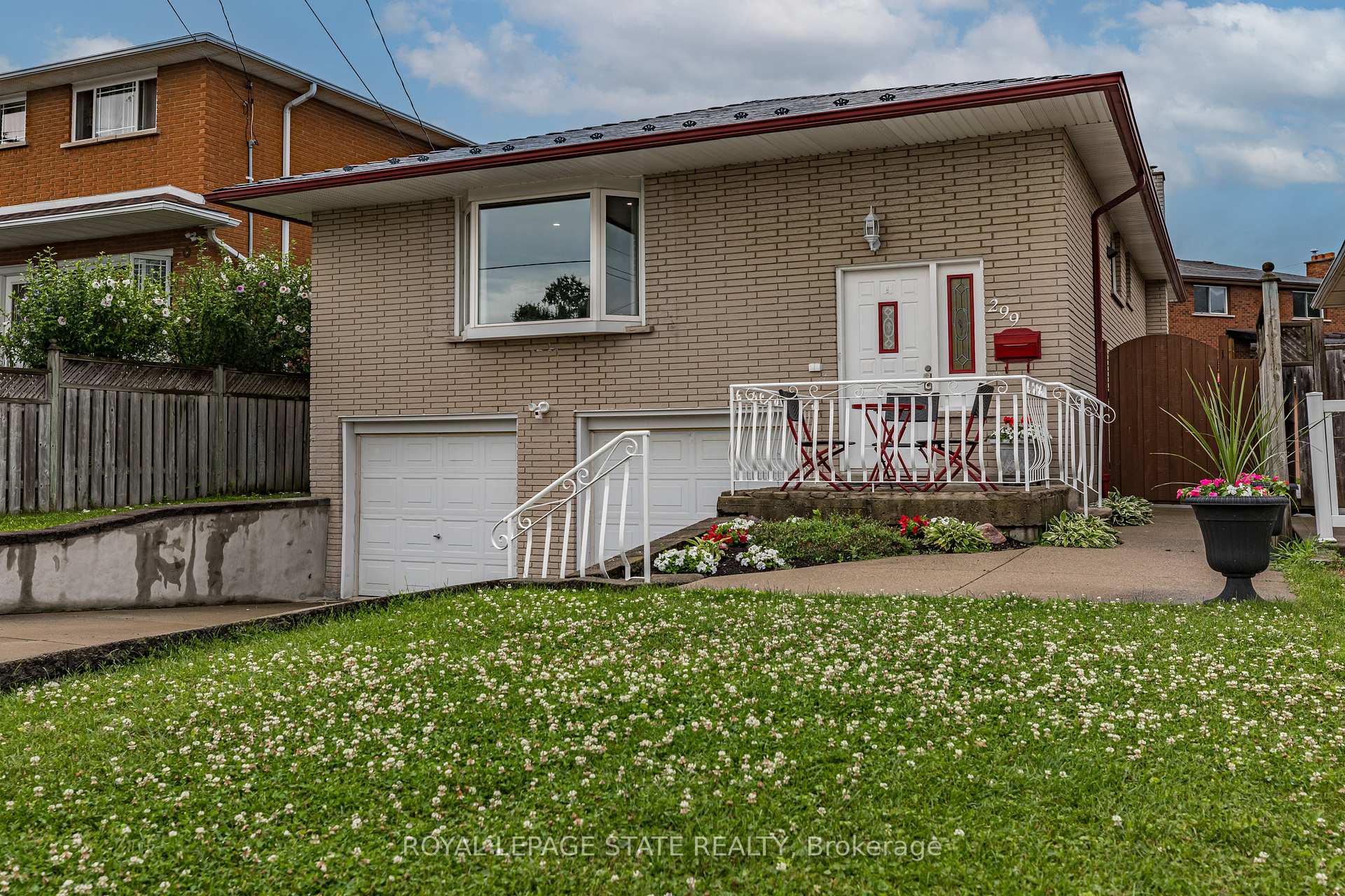 299 Carson Drive, Hamilton, ON L8T 2X8