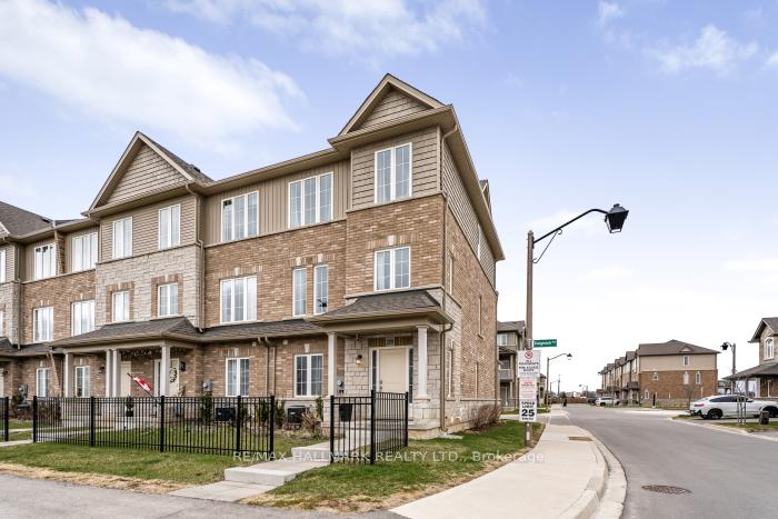 299 Dalgleish Trail, Hamilton, ON L8J 3H5