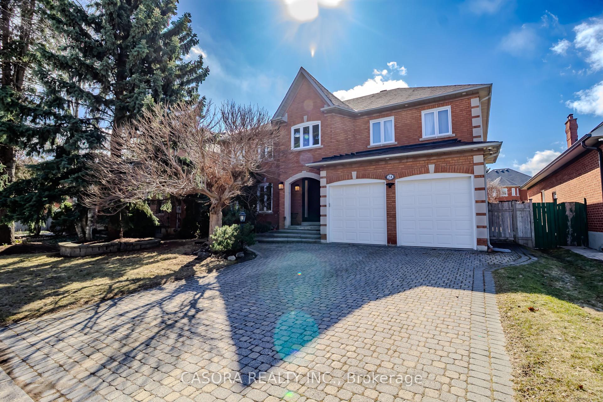 2A Chiltern Hill, Richmond Hill, ON L4B 3B9