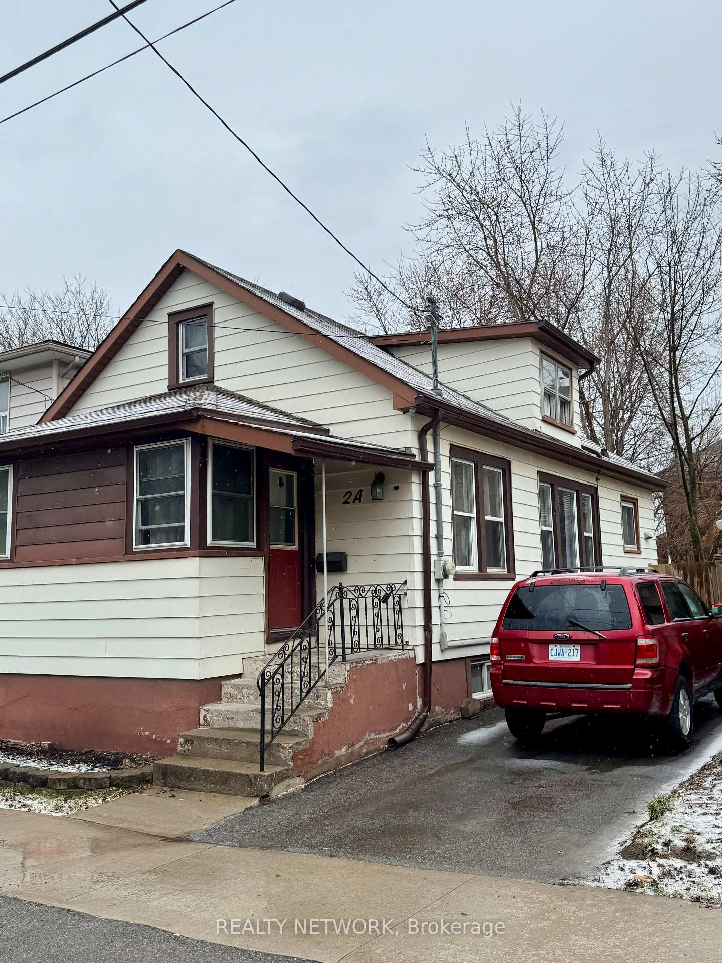 2A Water Street, St. Catharines, ON L2R 4T7