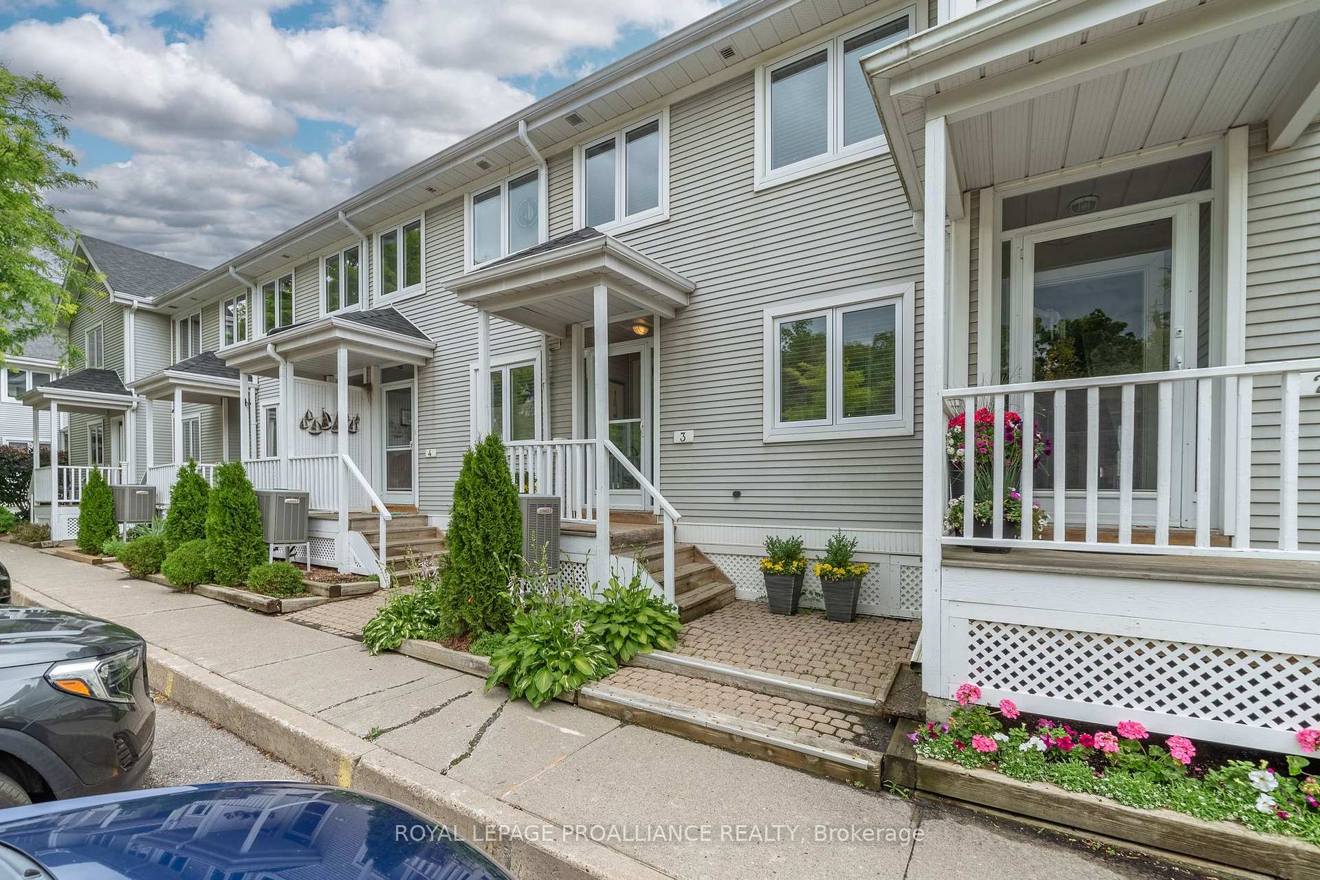 StateOrProvince] [PostalCode]