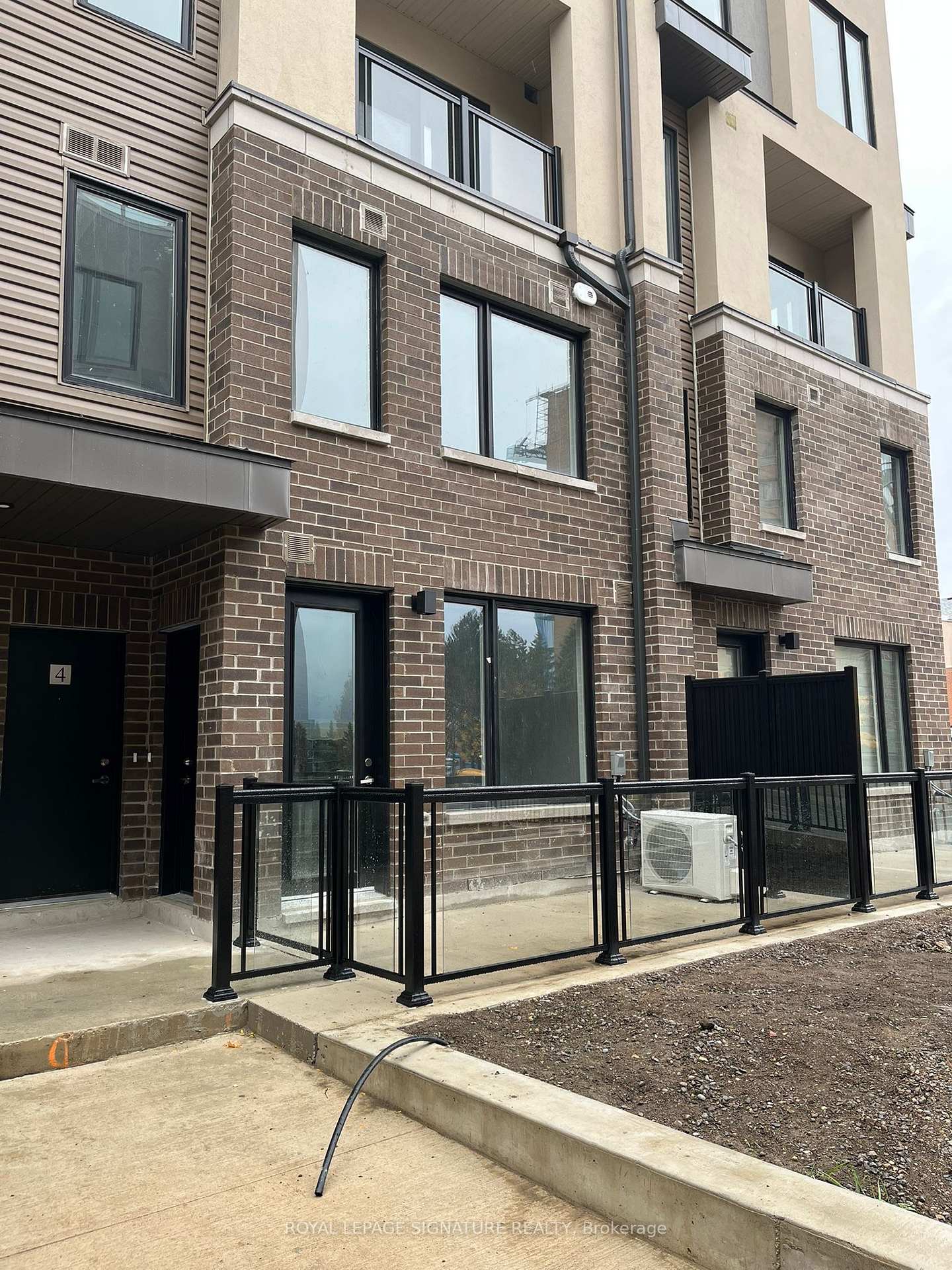 3 - 3409 Ridgeway Drive, Mississauga, ON L5L 0B9