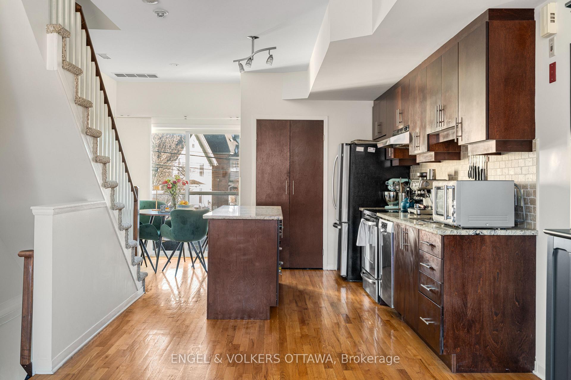 3 - 4 Sherbrooke Avenue, West Centre Town, ON K1Y 1R7