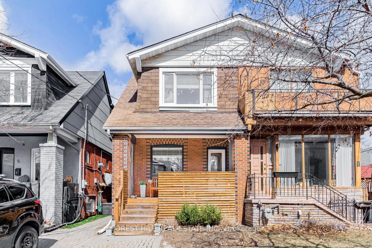3 Dilworth Crescent, Toronto, ON M4K 1Z5