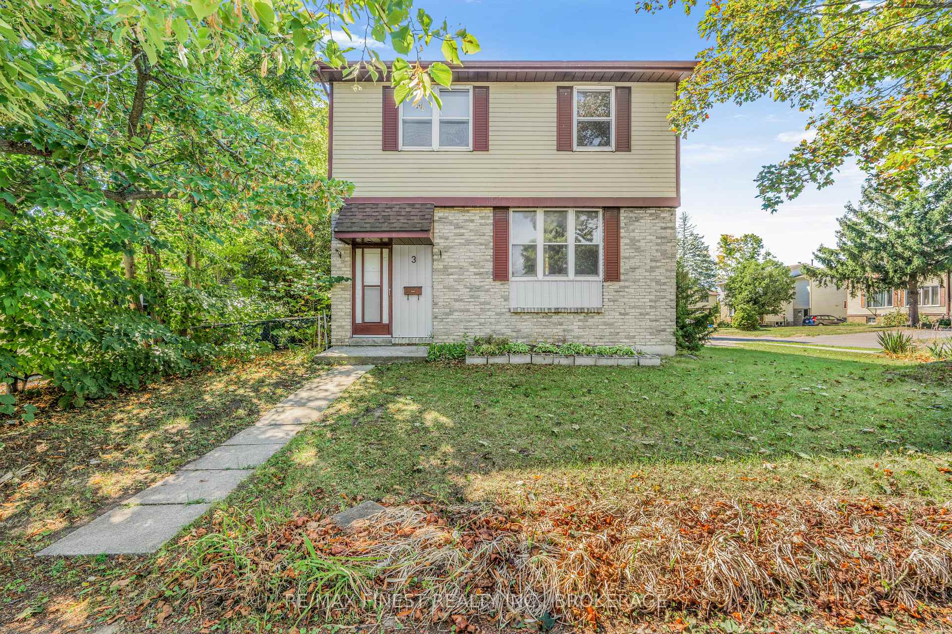 Kingston Real Estate MLS® Listings & Houses For Sale