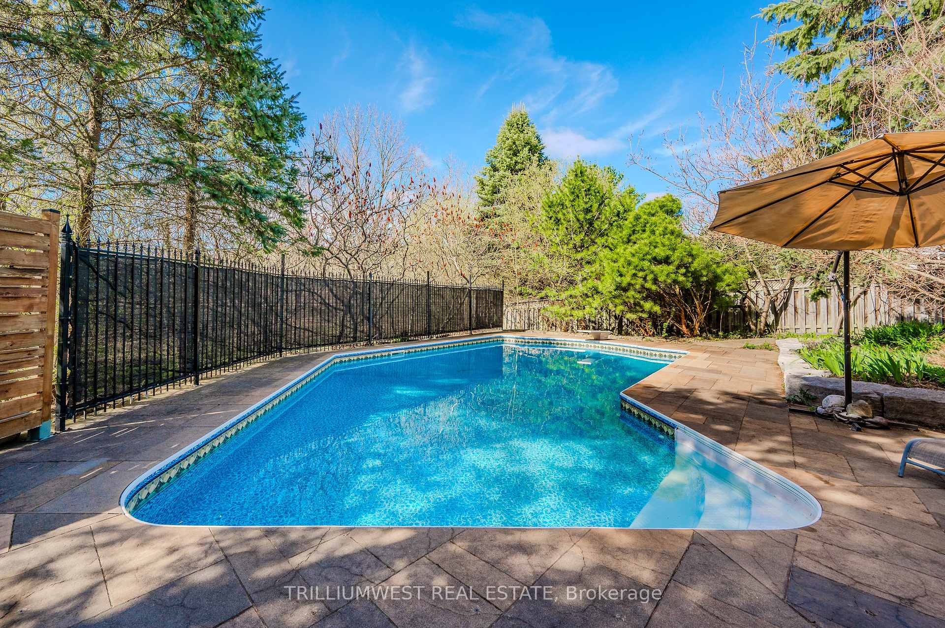 3 Gaskin Avenue, Cambridge, ON N1R 5S5