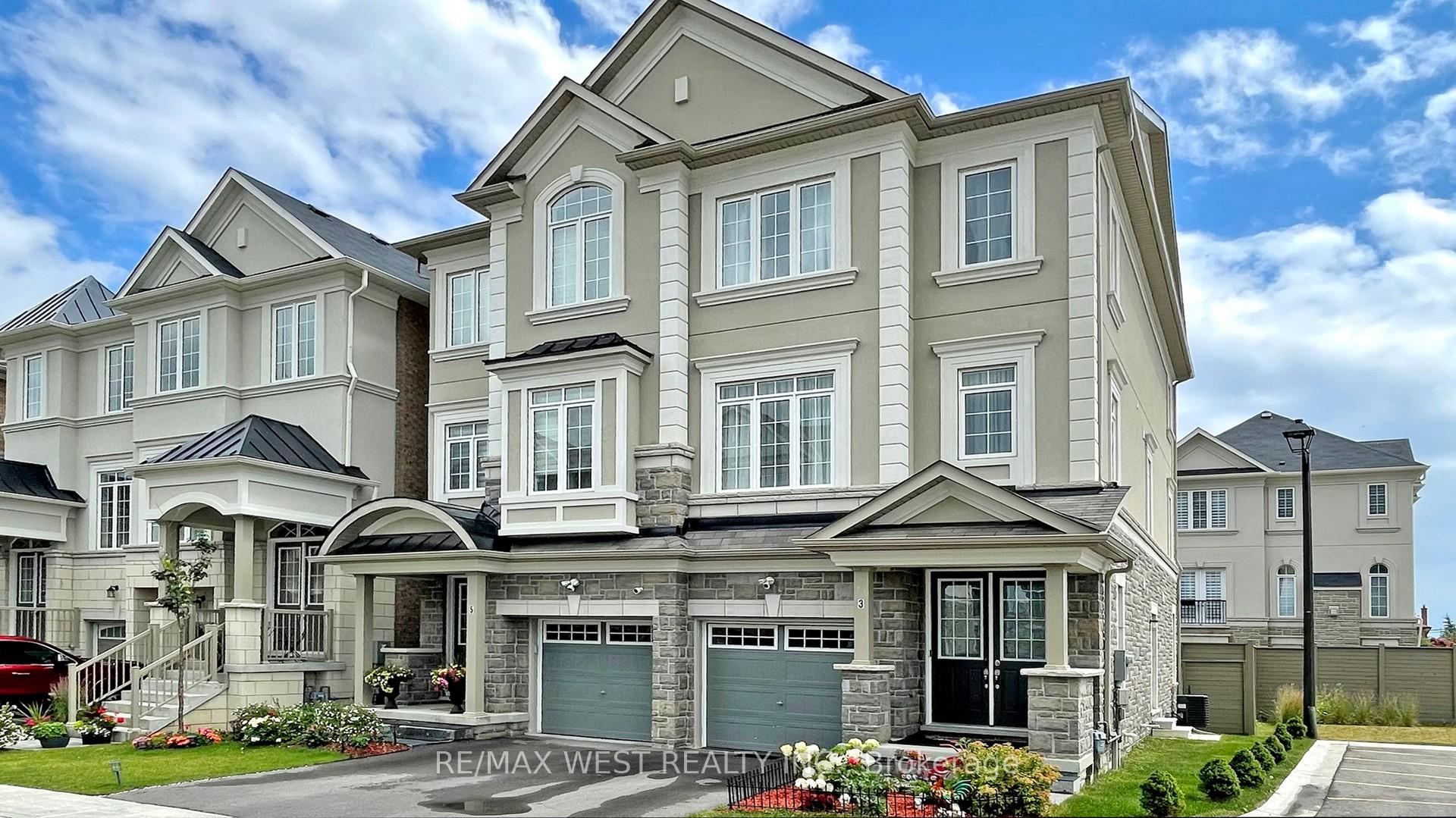 3 Lasalle Lane, Richmond Hill, ON L4C 7V6