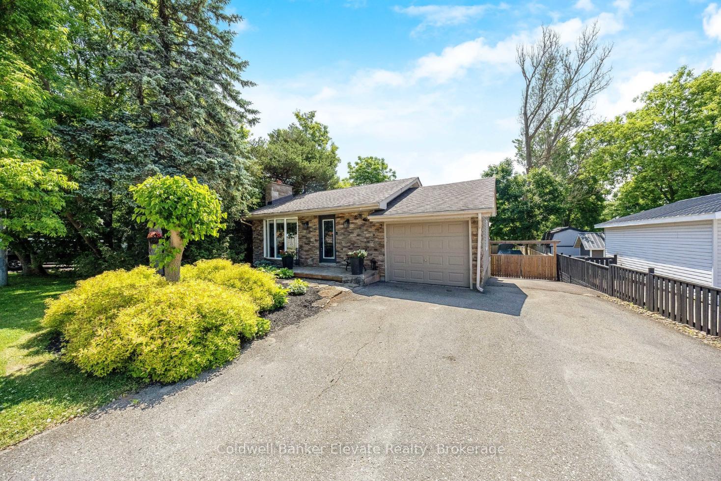 3 Lorne Street, Erin, ON N0B 1T0