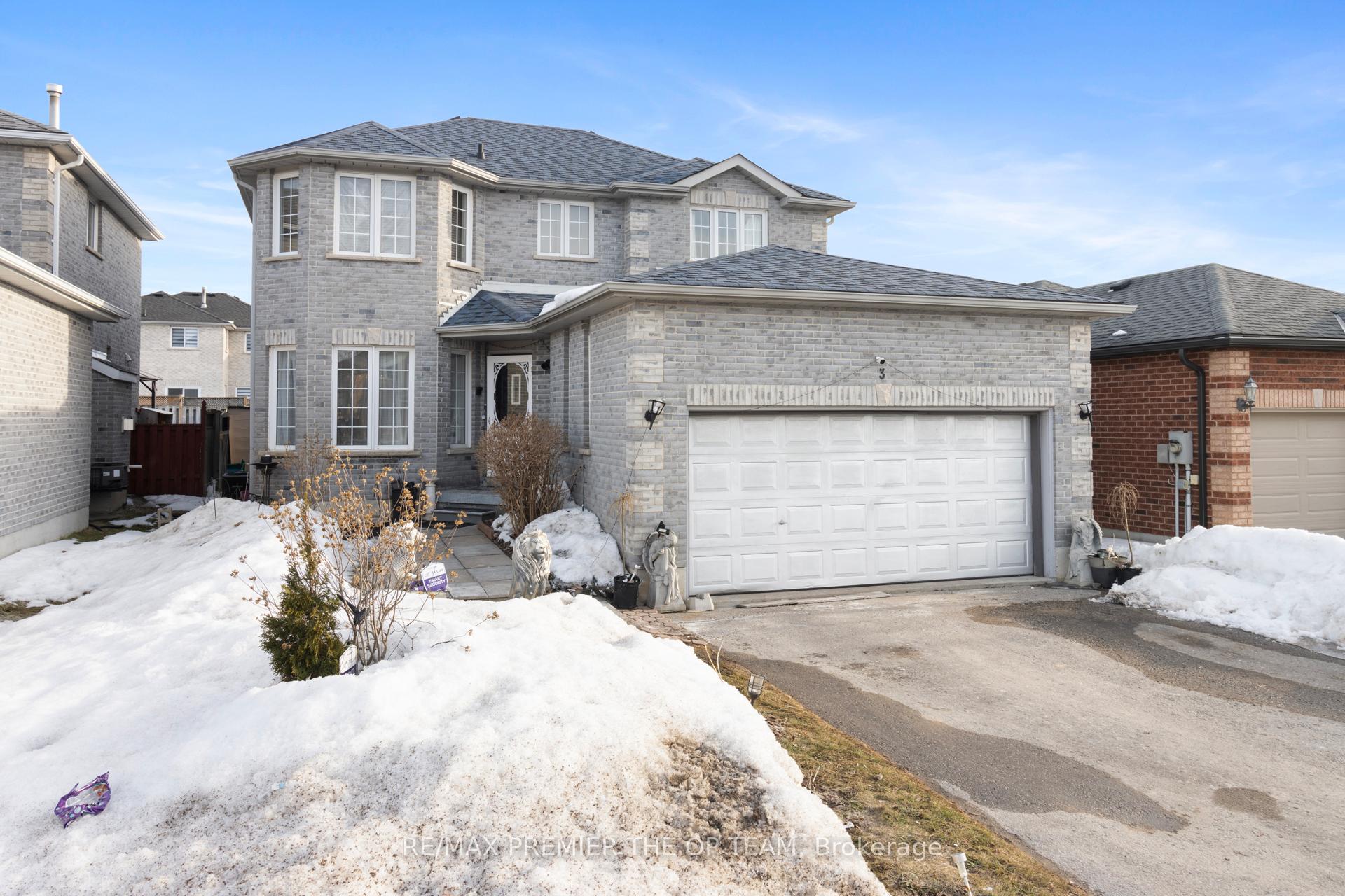 3 Shaina Court, Barrie, ON L4N 9S6
