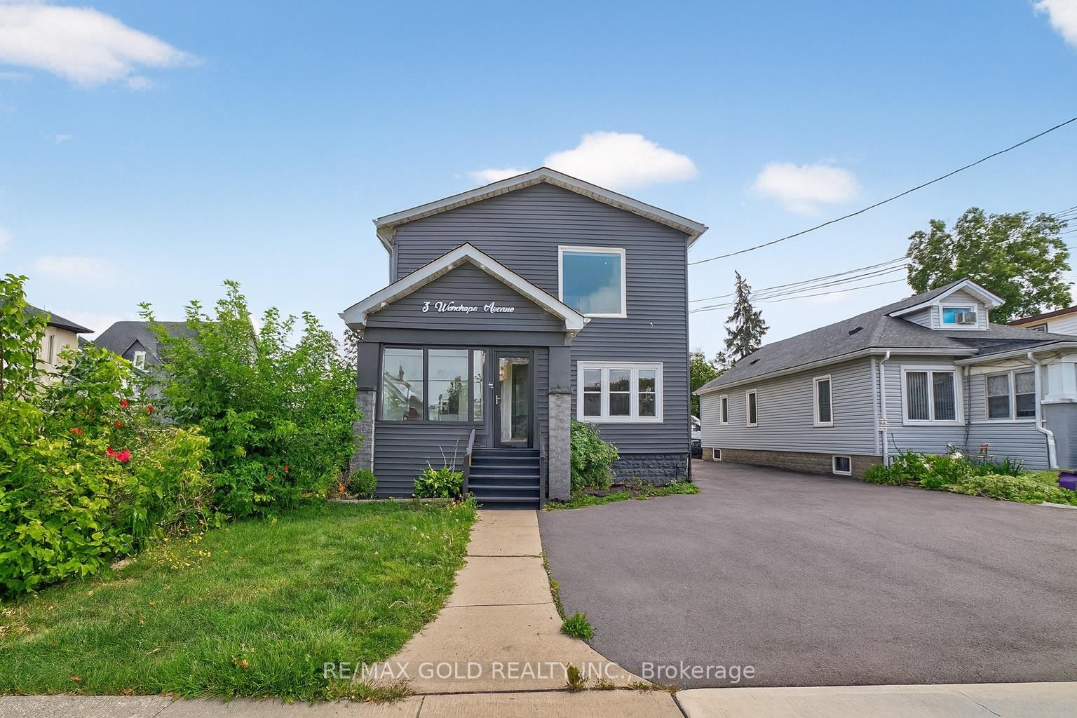 3 Wardrope Avenue, Hamilton, ON L8G 1R9