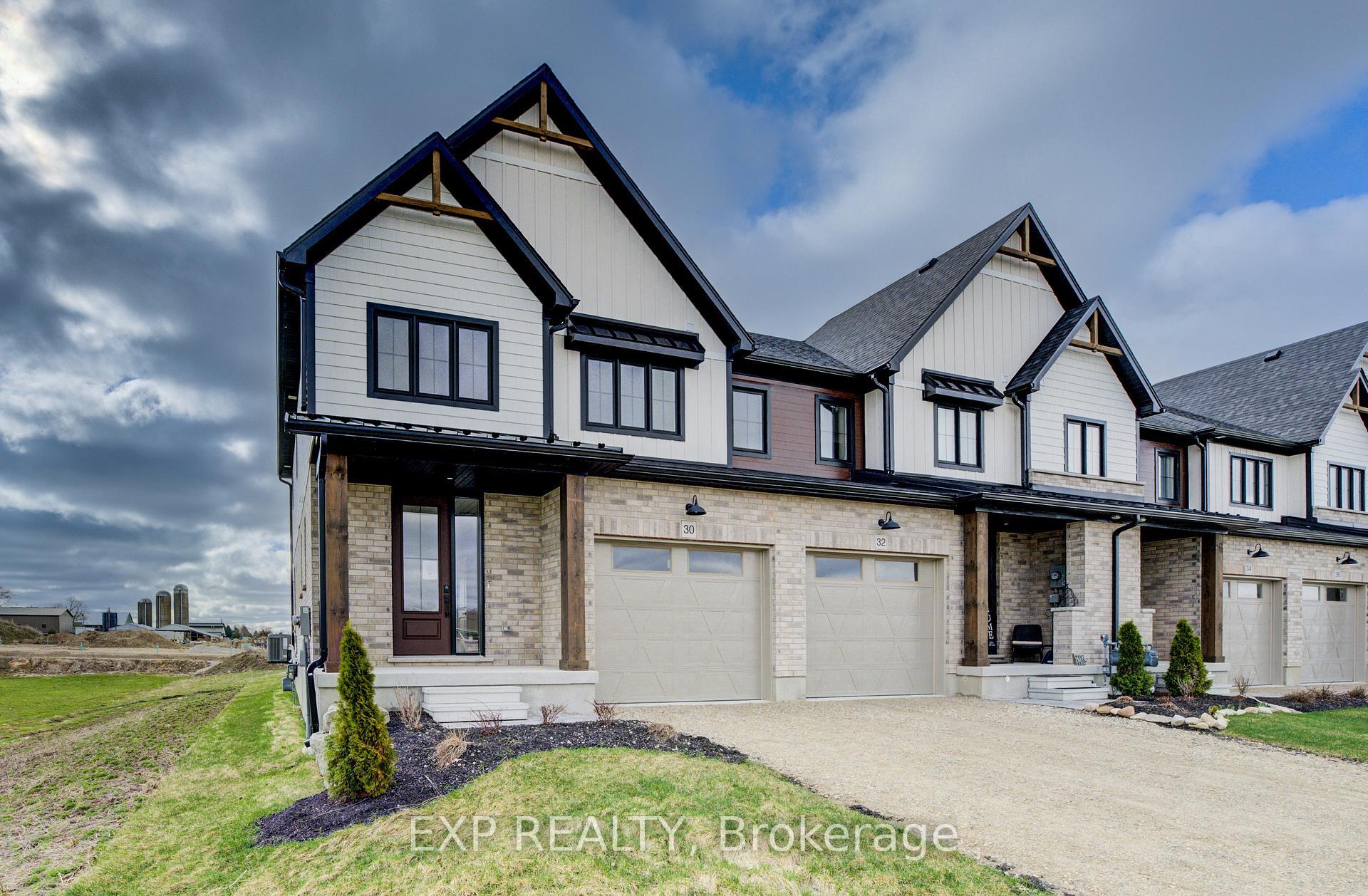 30 Anne Street W, Minto, ON N0G 1Z0