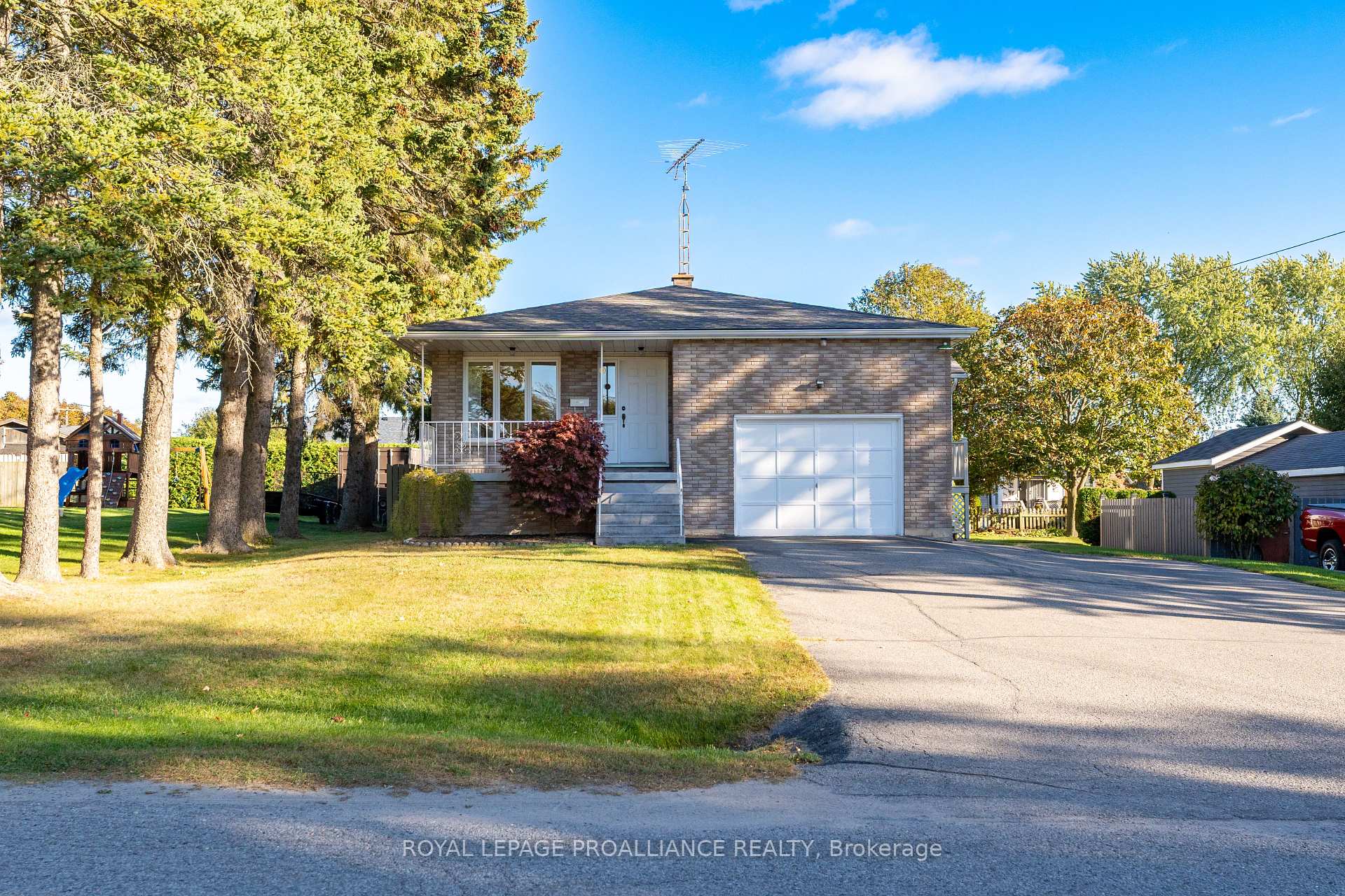 30 Carleton Boulevard, Cobourg, ON K9A 0T1