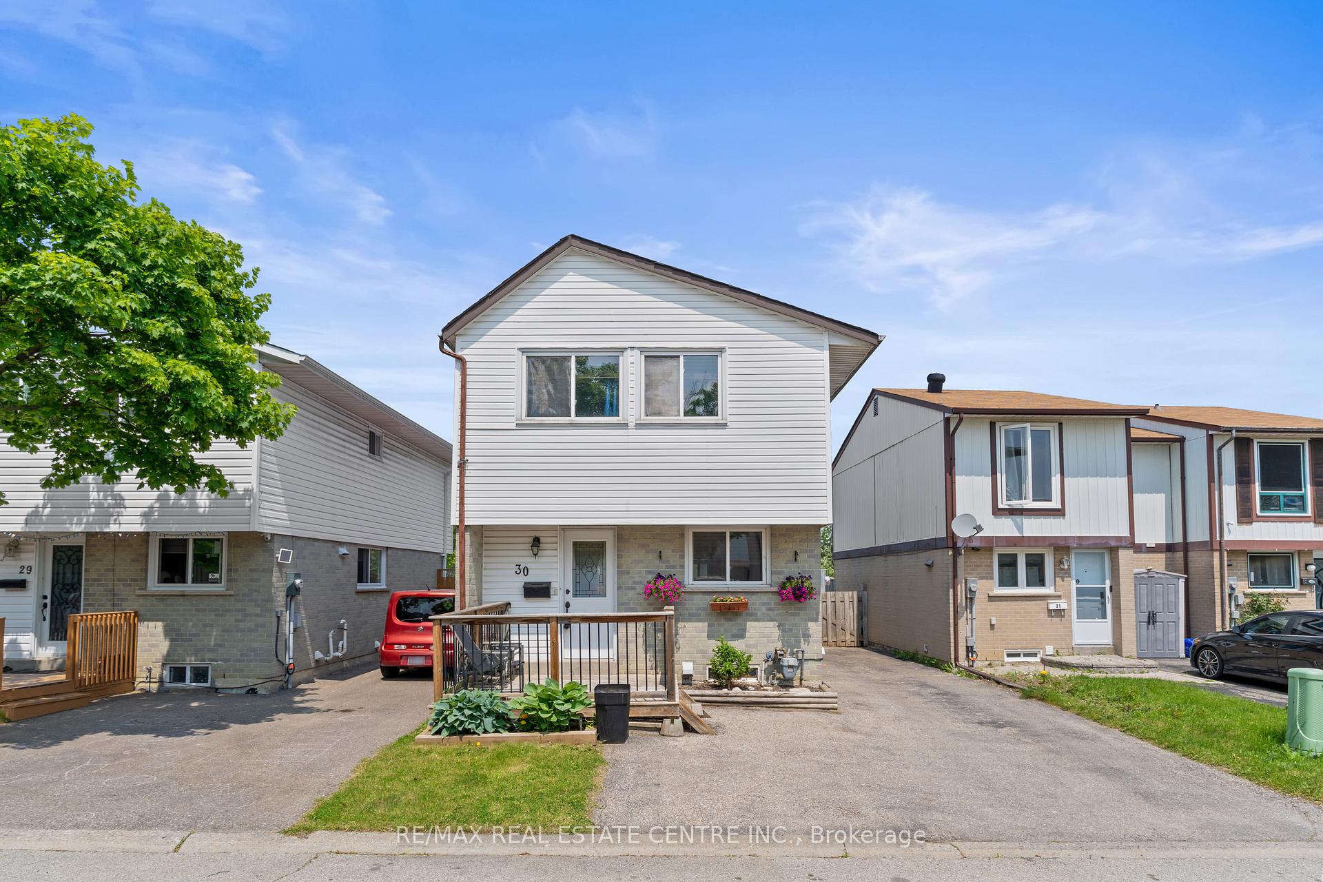 30 Gold Pine Court, Brampton, ON L6S 2K6