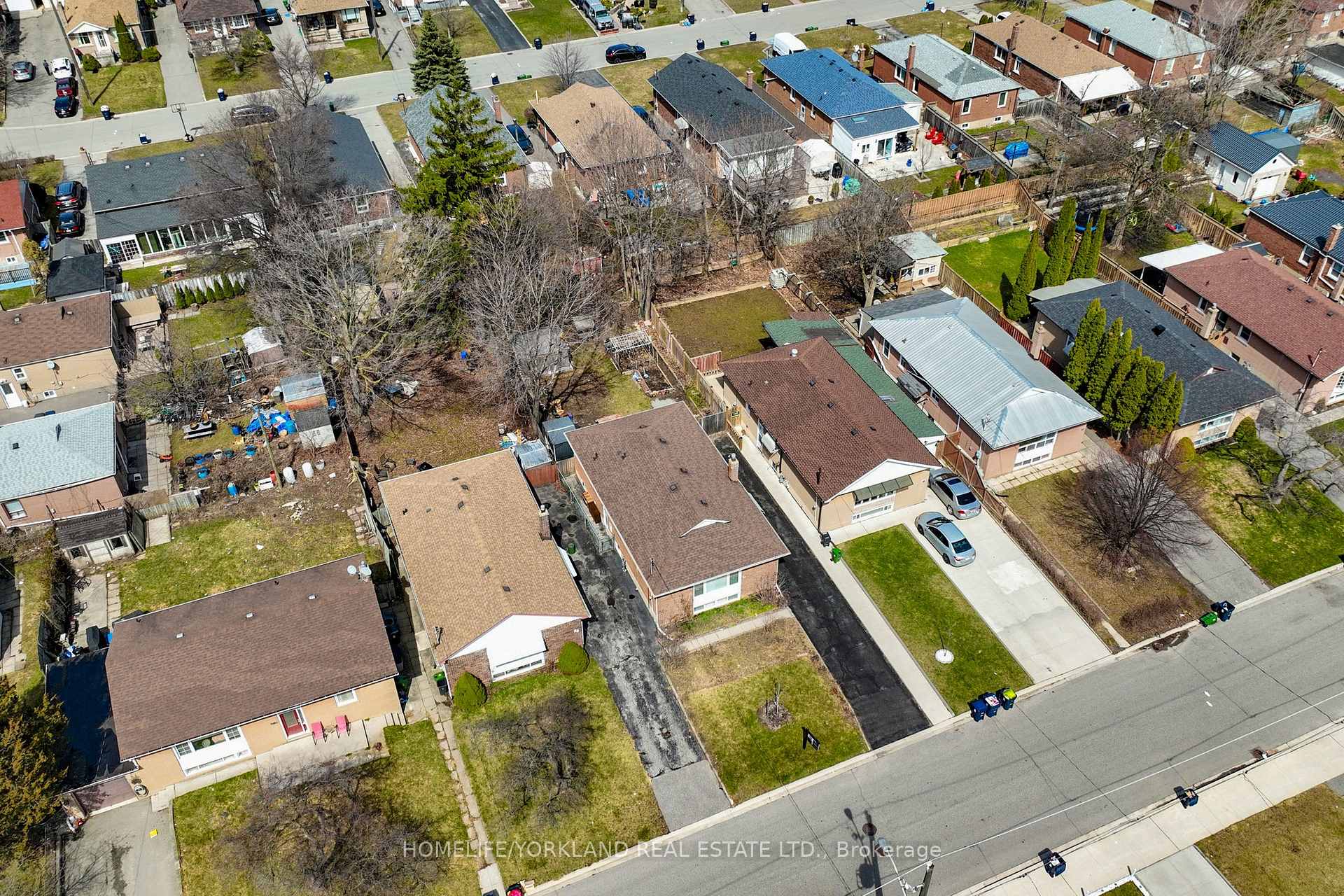 30 Merrian Road, Toronto, ON M1K 3M7