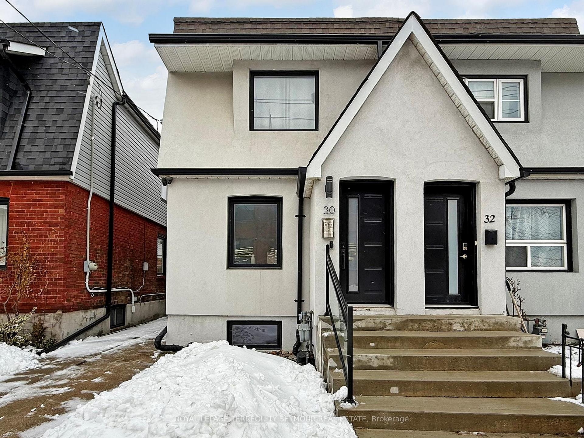 30 Mosley Street, Toronto, ON M4M 1G2