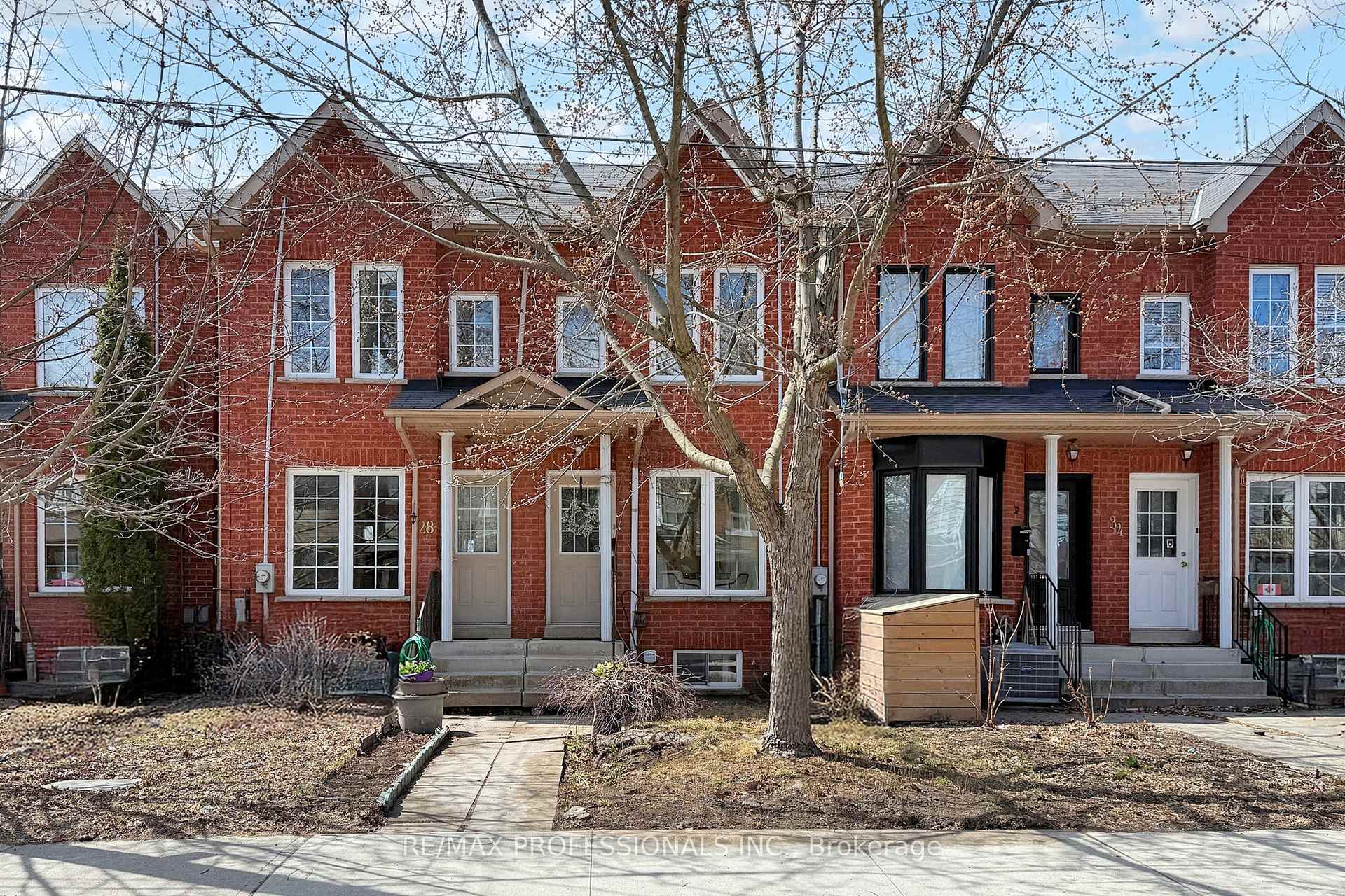 30 Osler Street, Toronto, ON M6P 4A2