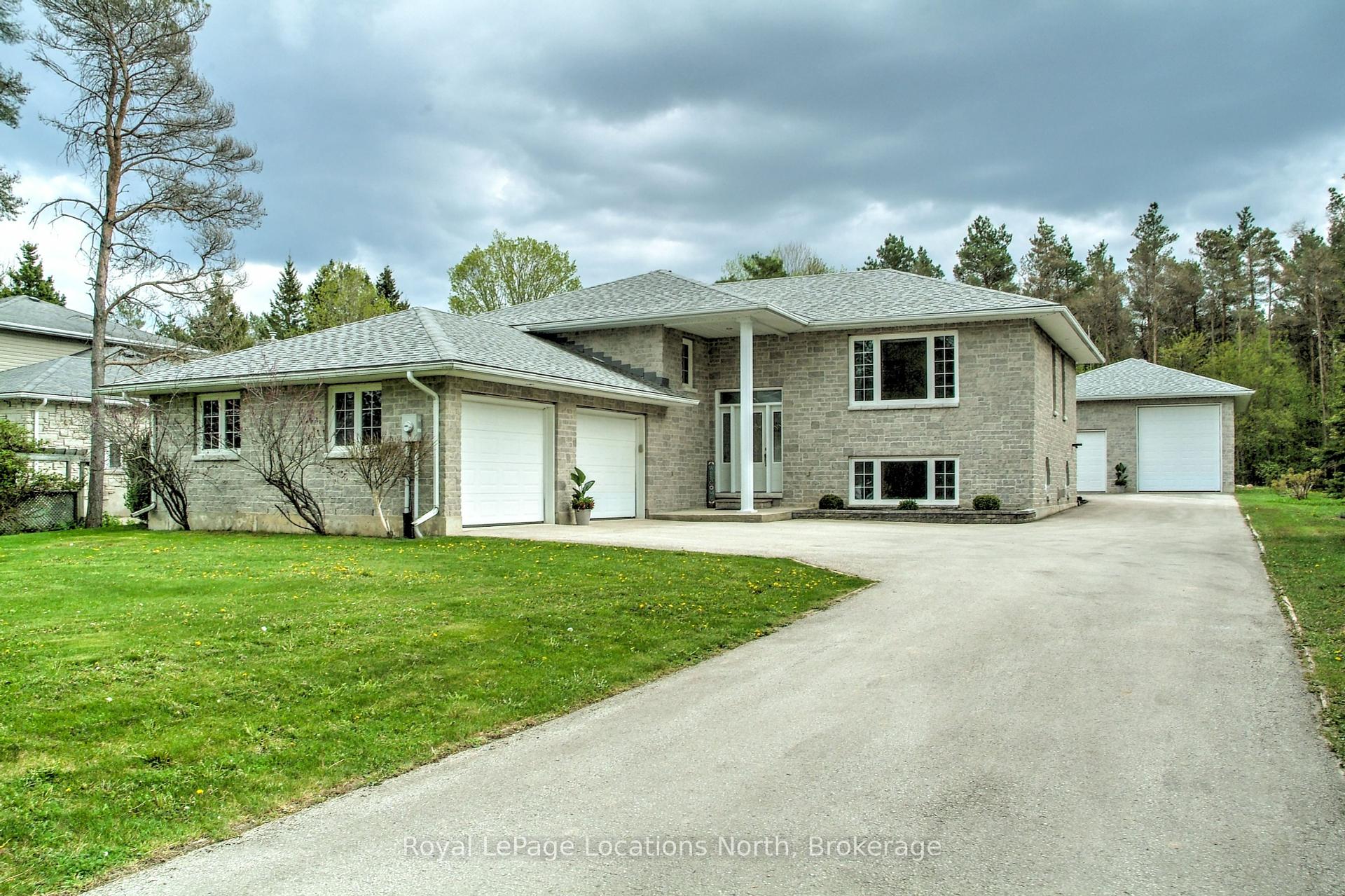 30 Pine Tree Drive, South Bruce Peninsula, ON N0H 1P0