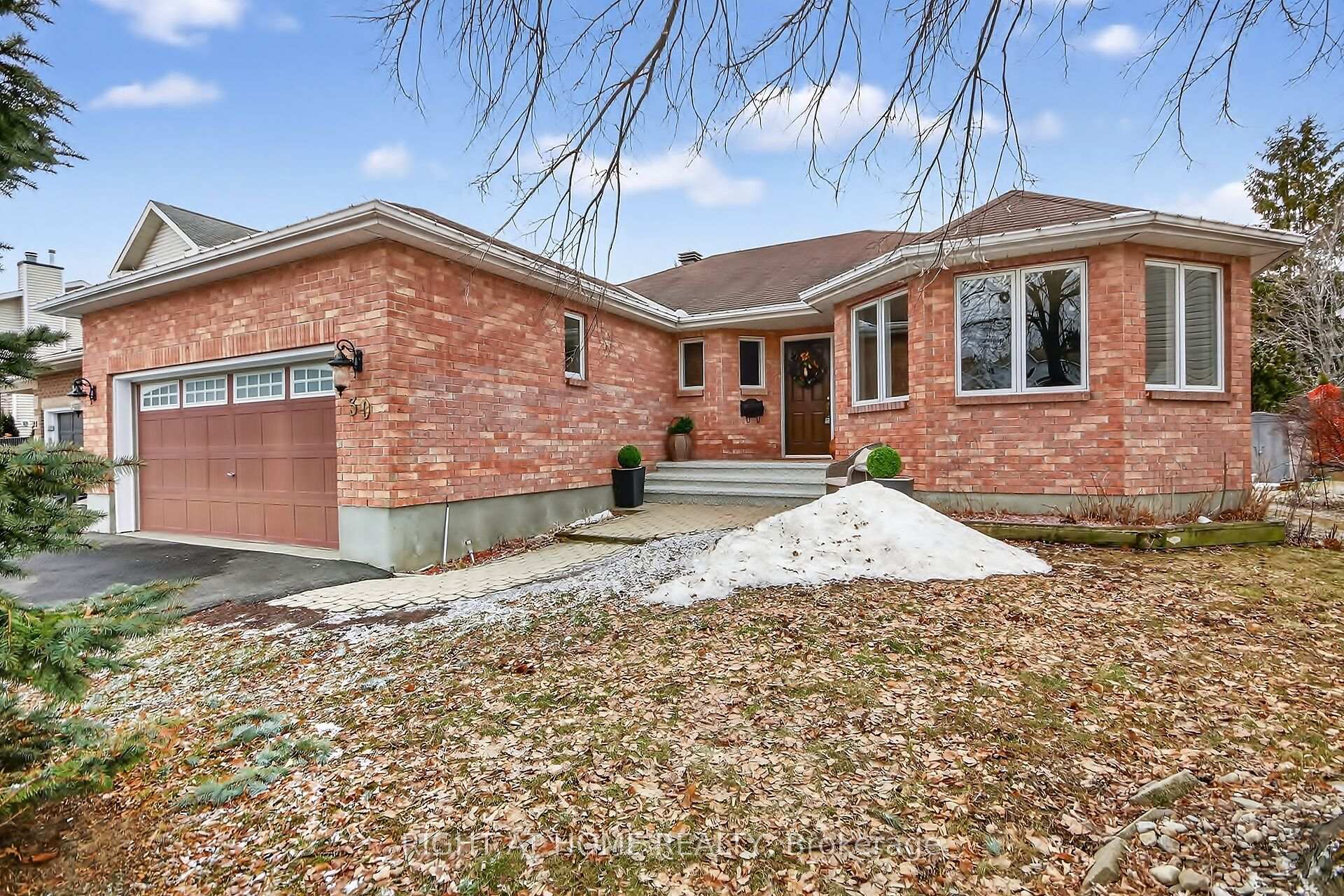30 Randall James Drive, Stittsville - Munster - Richmond, ON K2S 1M4
