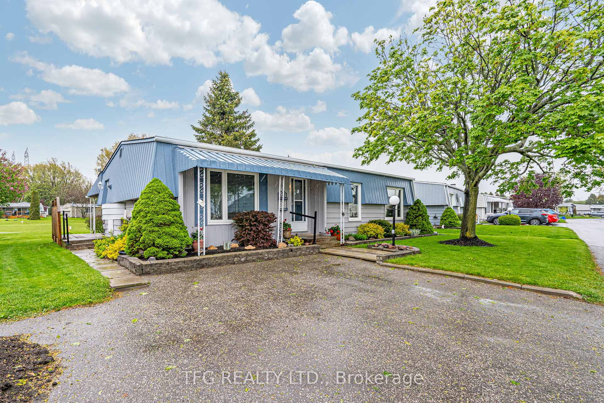 30 The Cove Road, Clarington, ON L1B 1B9