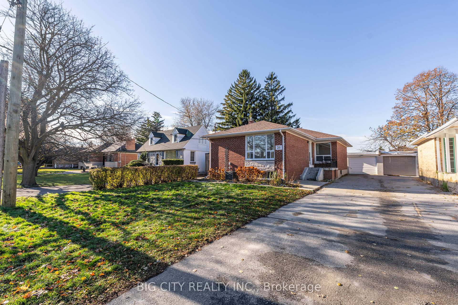 30 Wexford Boulevard, Toronto, ON M1R 1L1