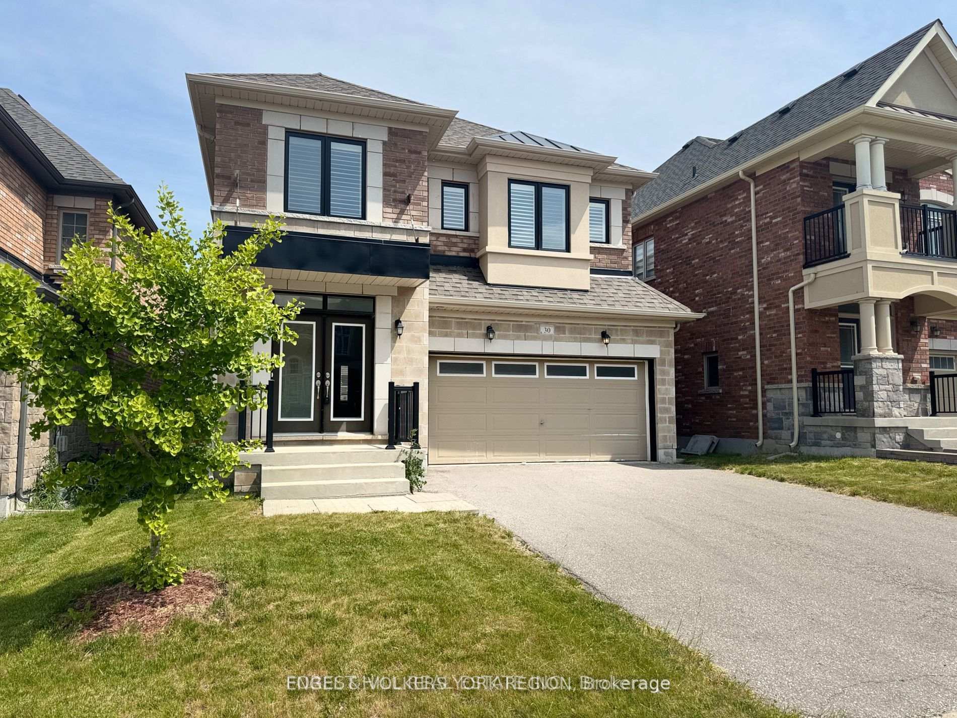 30 William Luck Avenue, East Gwillimbury, ON L9N 0S1