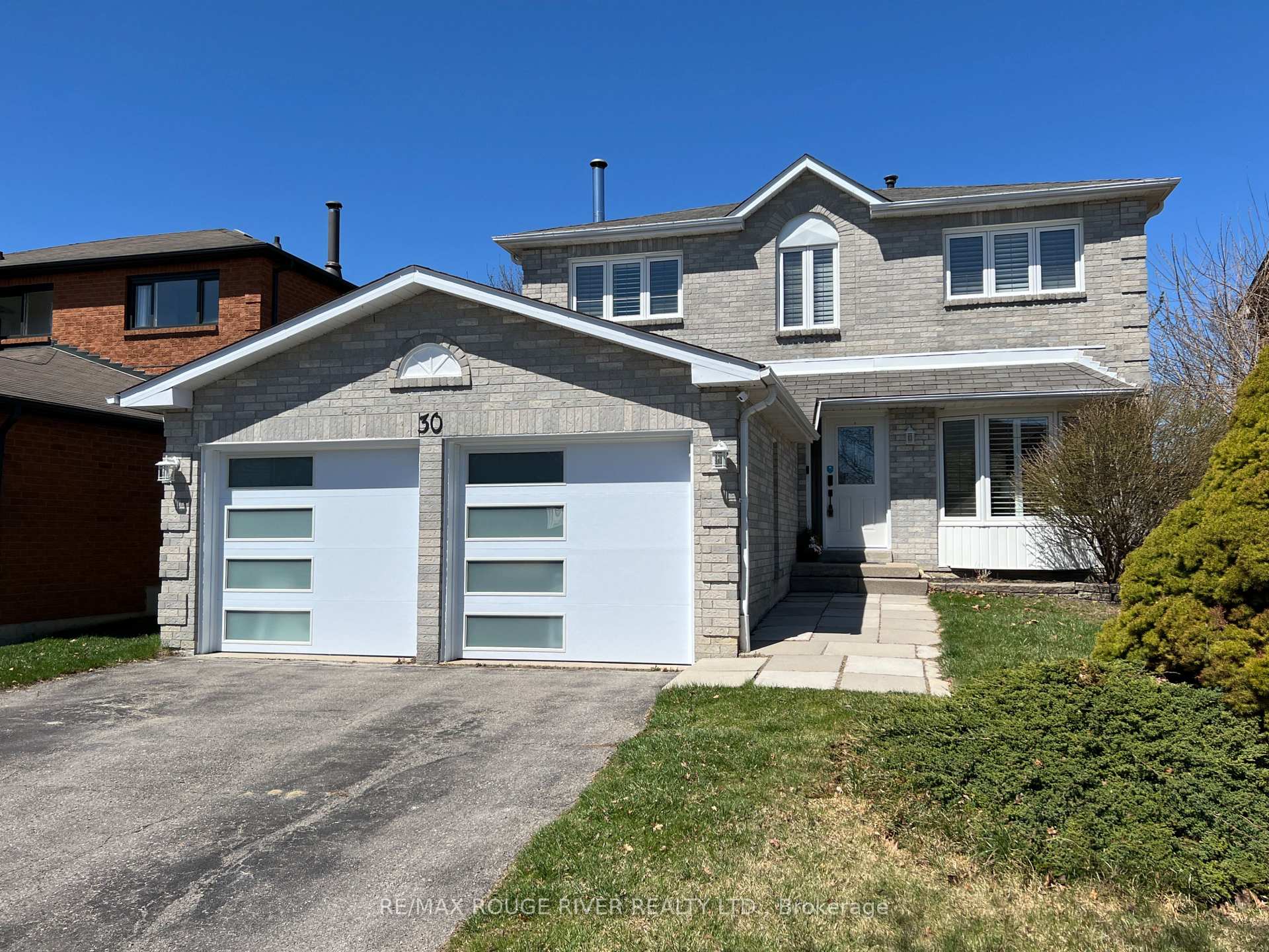 30 Willowbrook Drive, Whitby, ON L1R 1S7