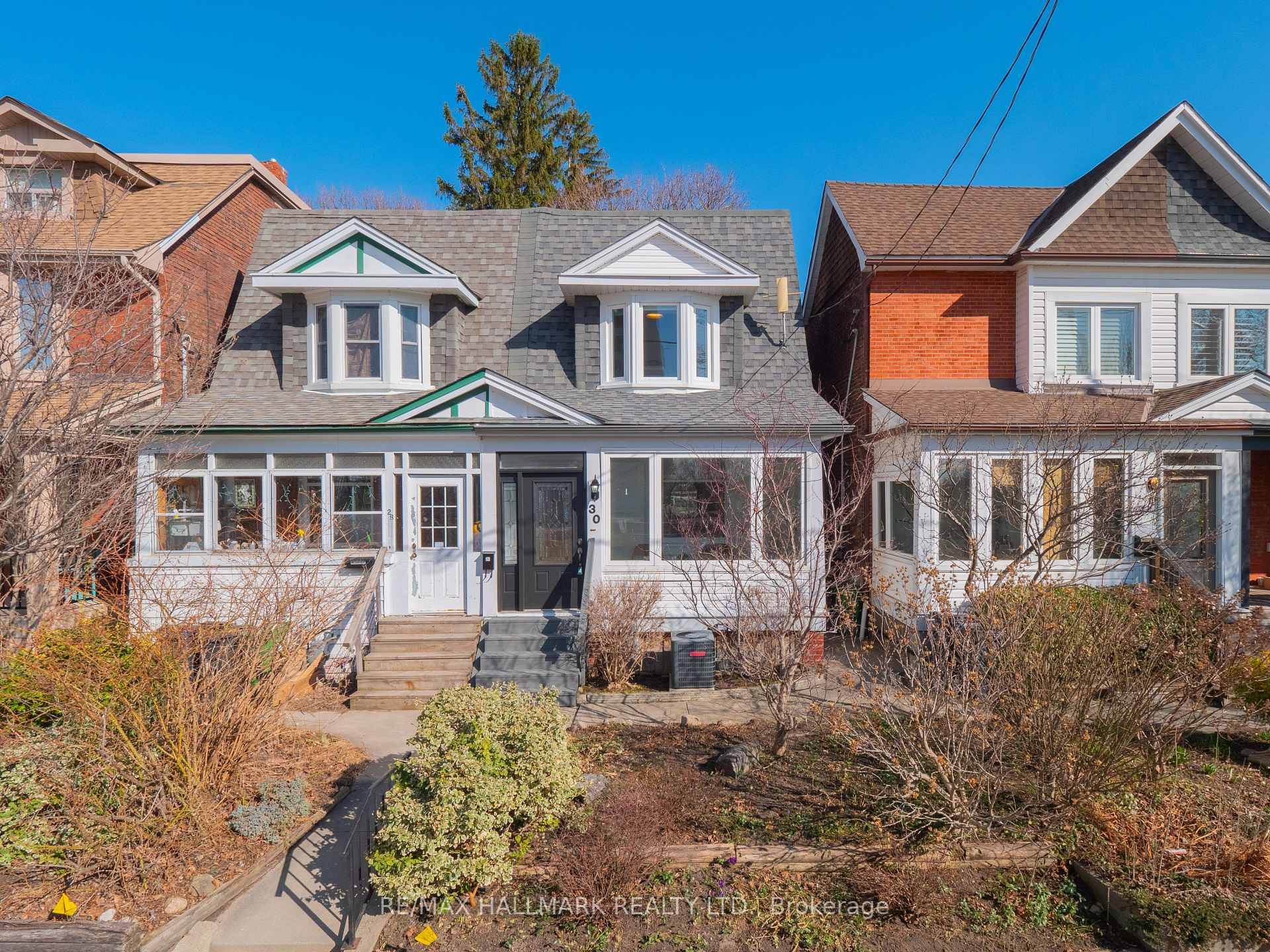 30 Wolfrey Avenue, Toronto, ON M4K 1K8