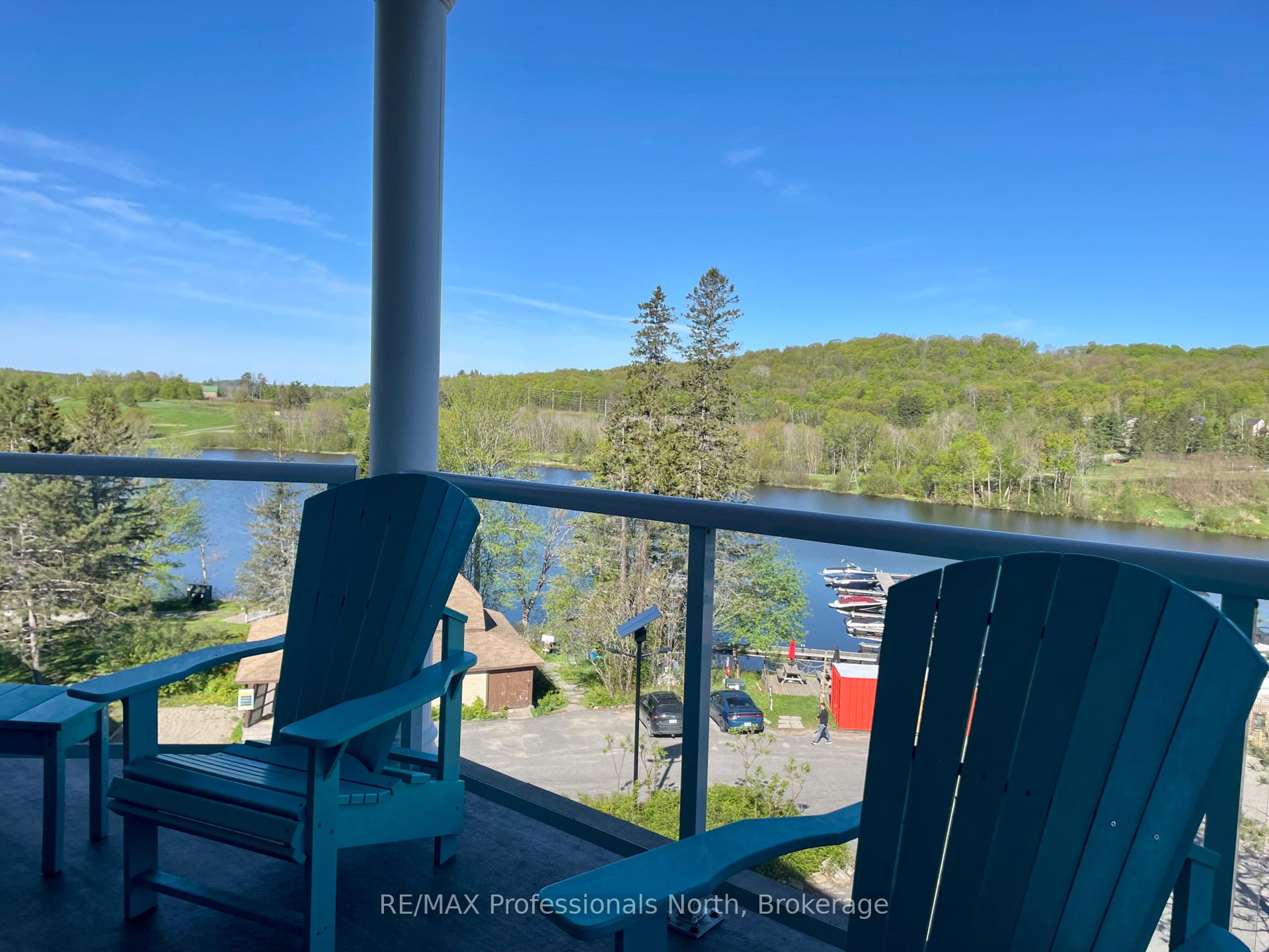 300 - 25 Pen Lake Point Road, Huntsville, ON P1H 1A9