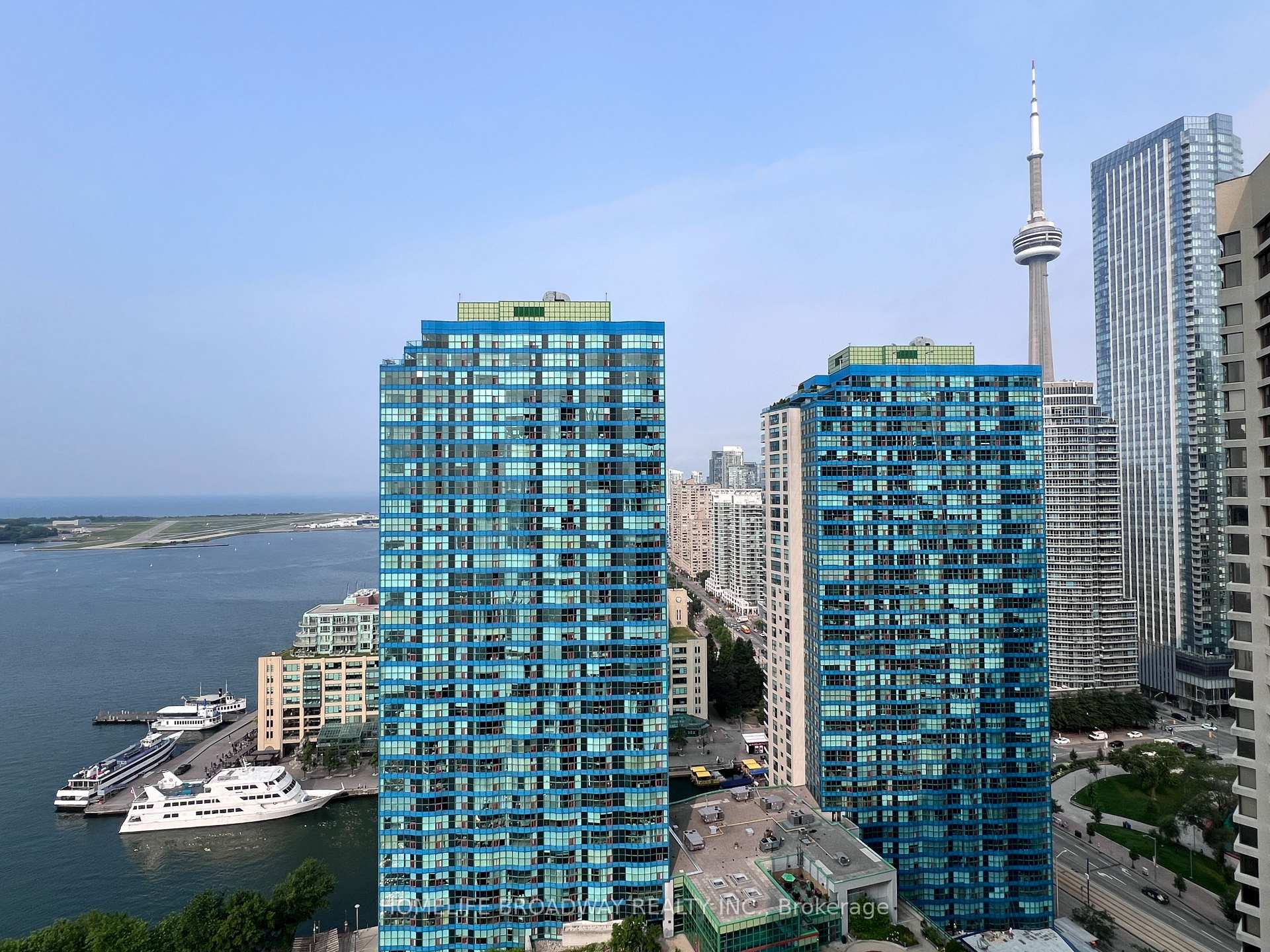 3001 - 65 Harbour Square, Toronto, ON M5J 2L4