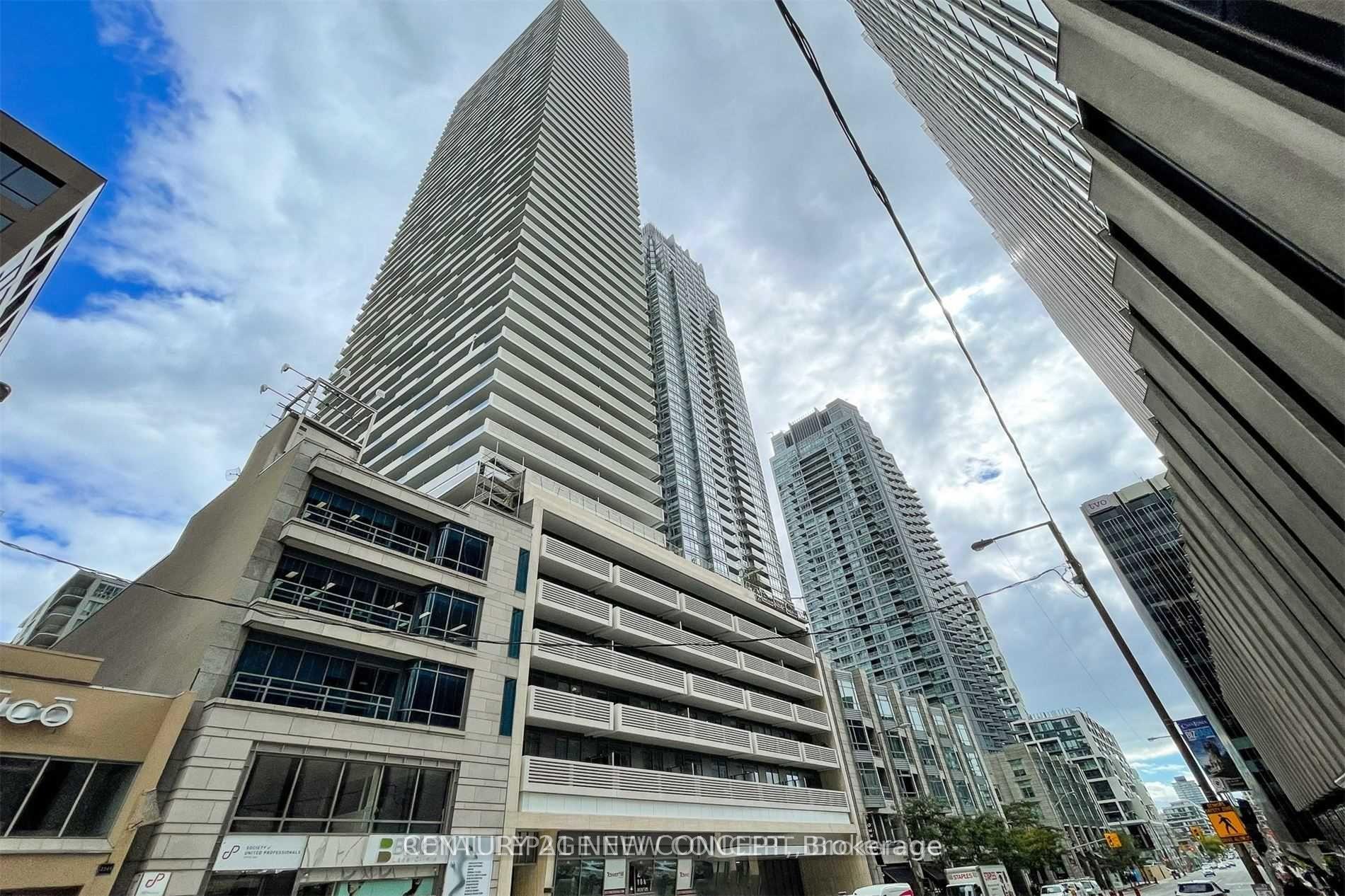 3006 - 2221 Yonge Street, Toronto, ON M4S 0B8