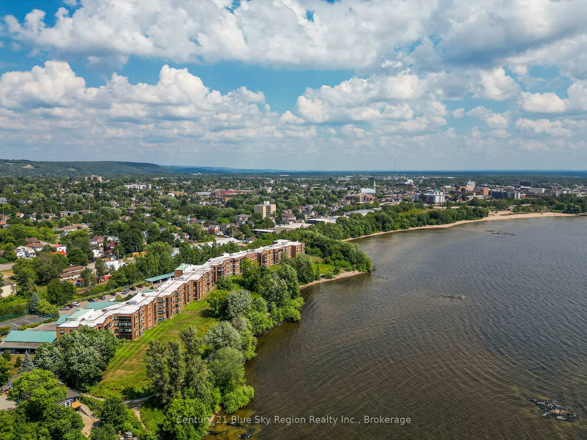 North Bay Real Estate MLS® Listings & Houses For Sale
