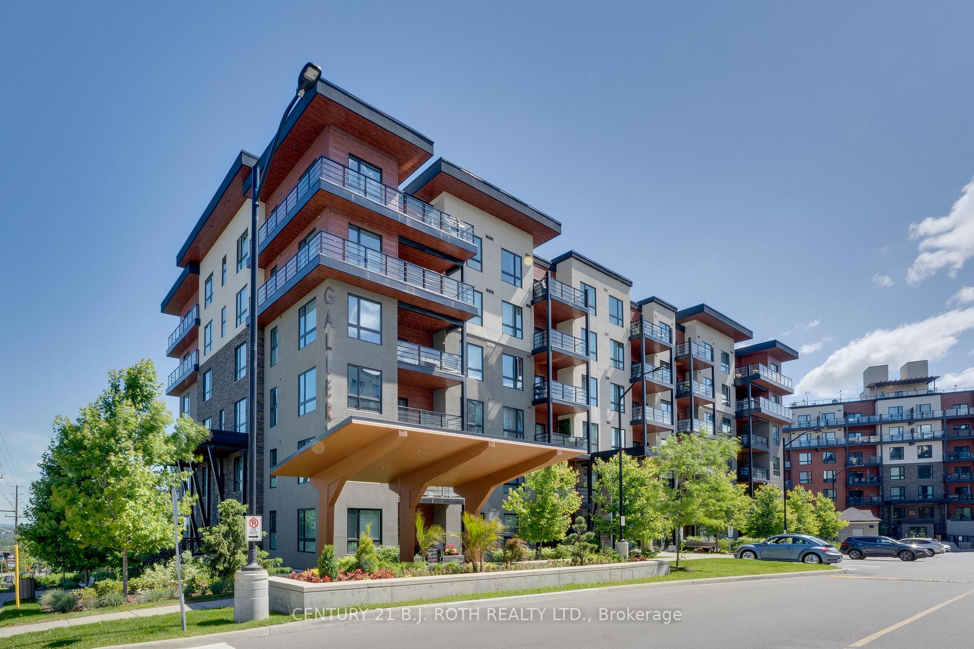 301 - 300 ESSA Road, Barrie, ON L9J 0B9