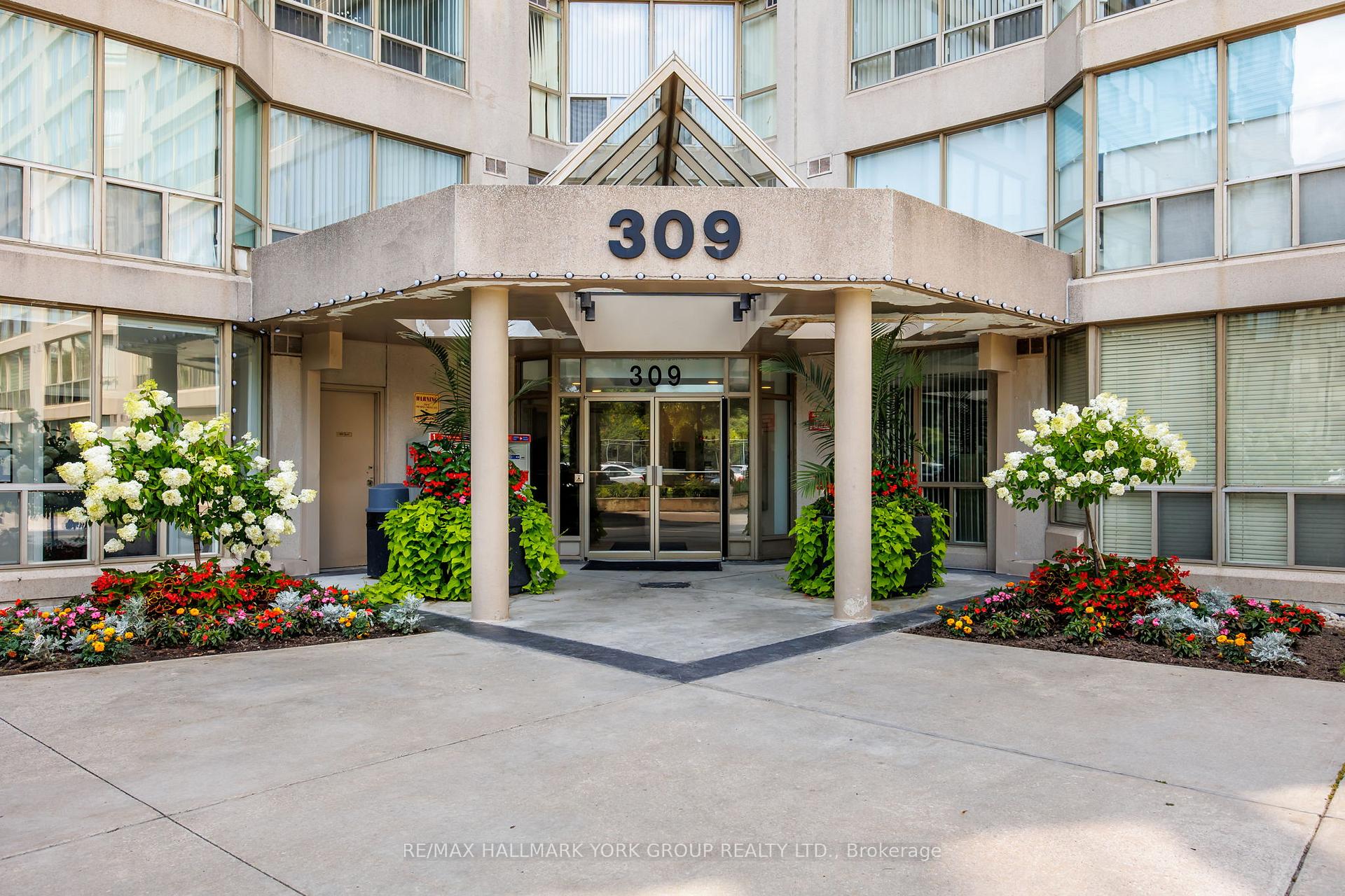 301 - 309 Major Mackenzie Drive, Richmond Hill, ON L4C 9V5