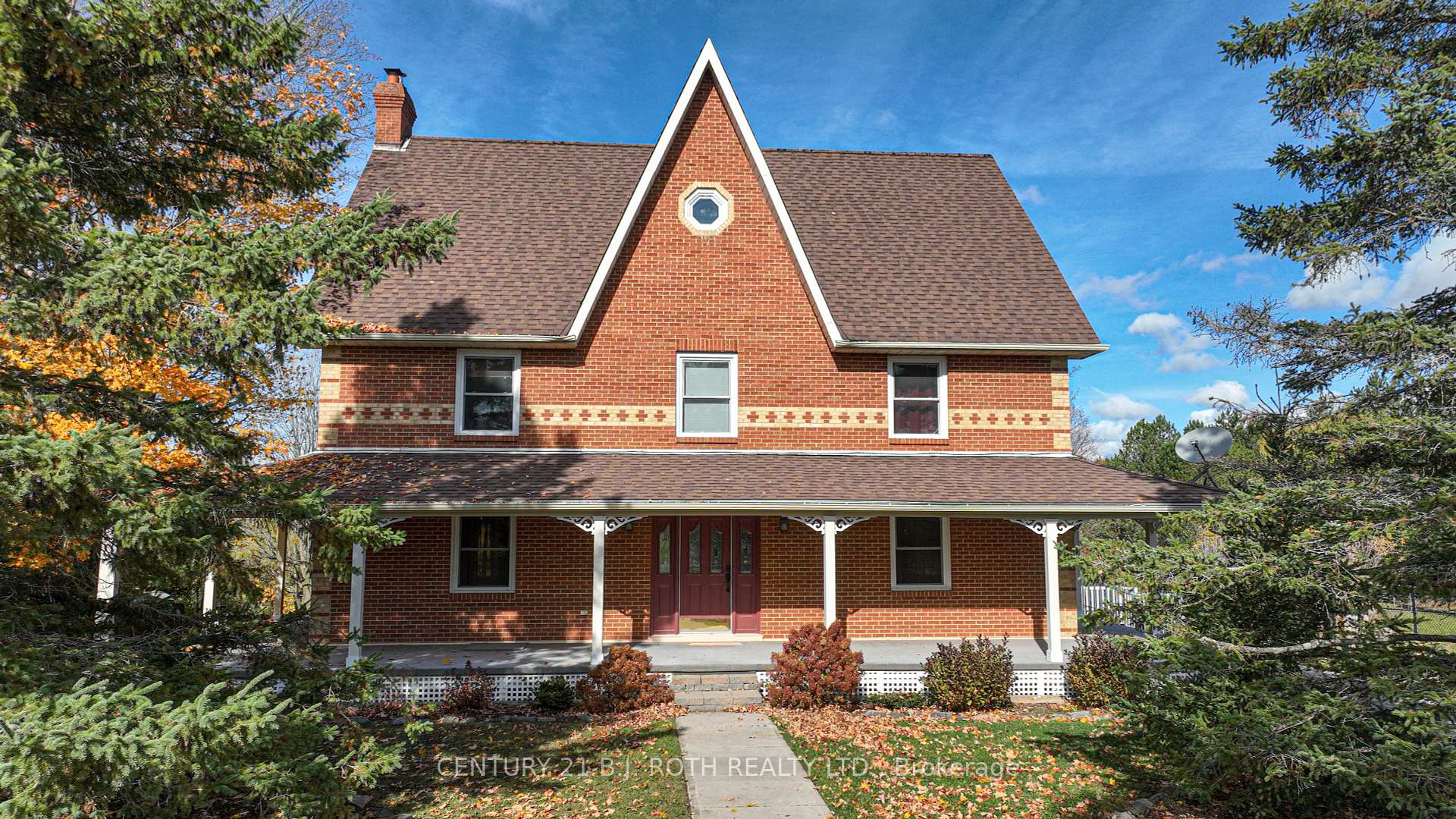 301 4 Concession Road, Tiny, ON L0L 2T0