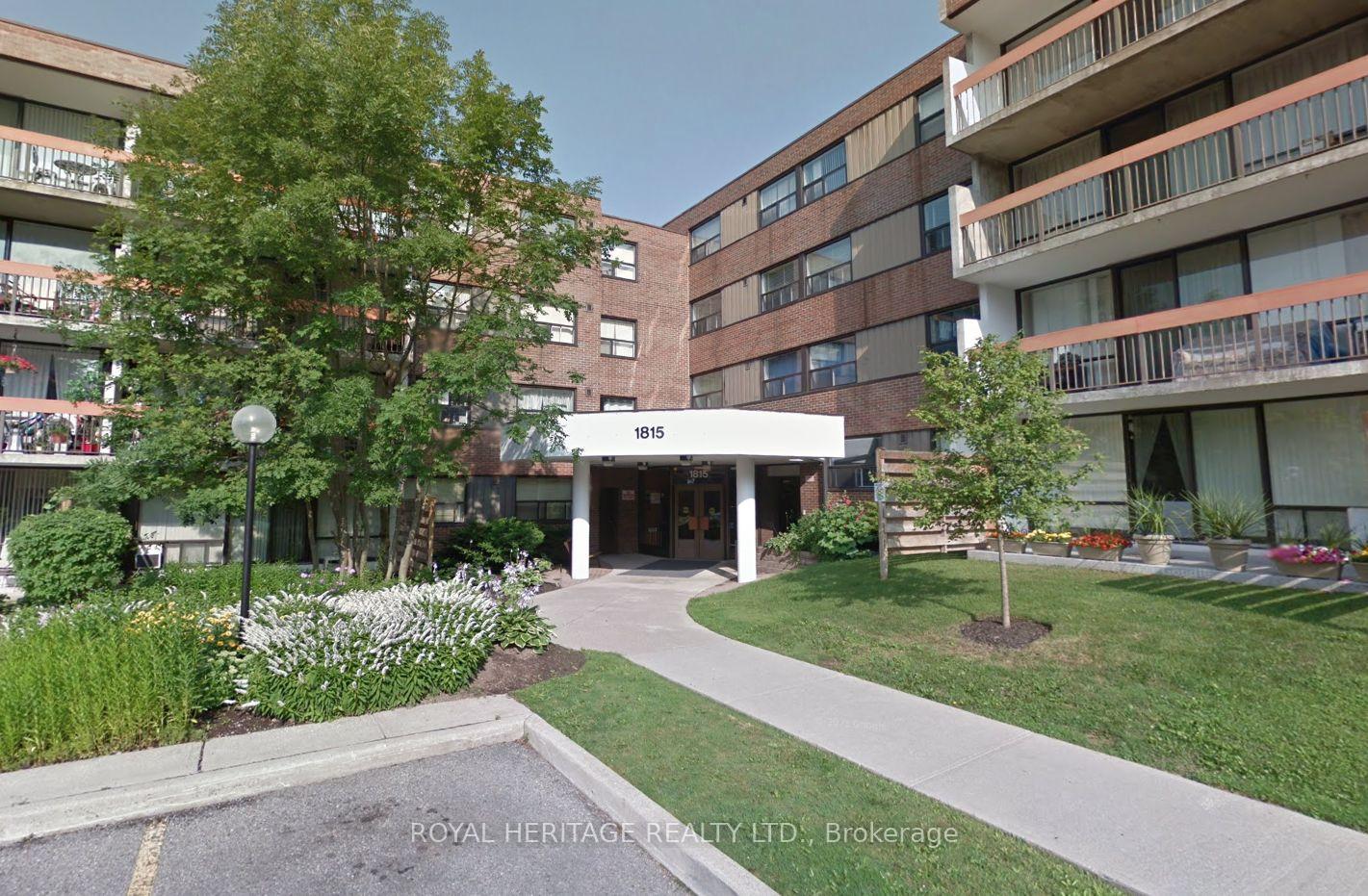 302 - 1815 O'Connor Drive, Toronto, ON M4A 2P9