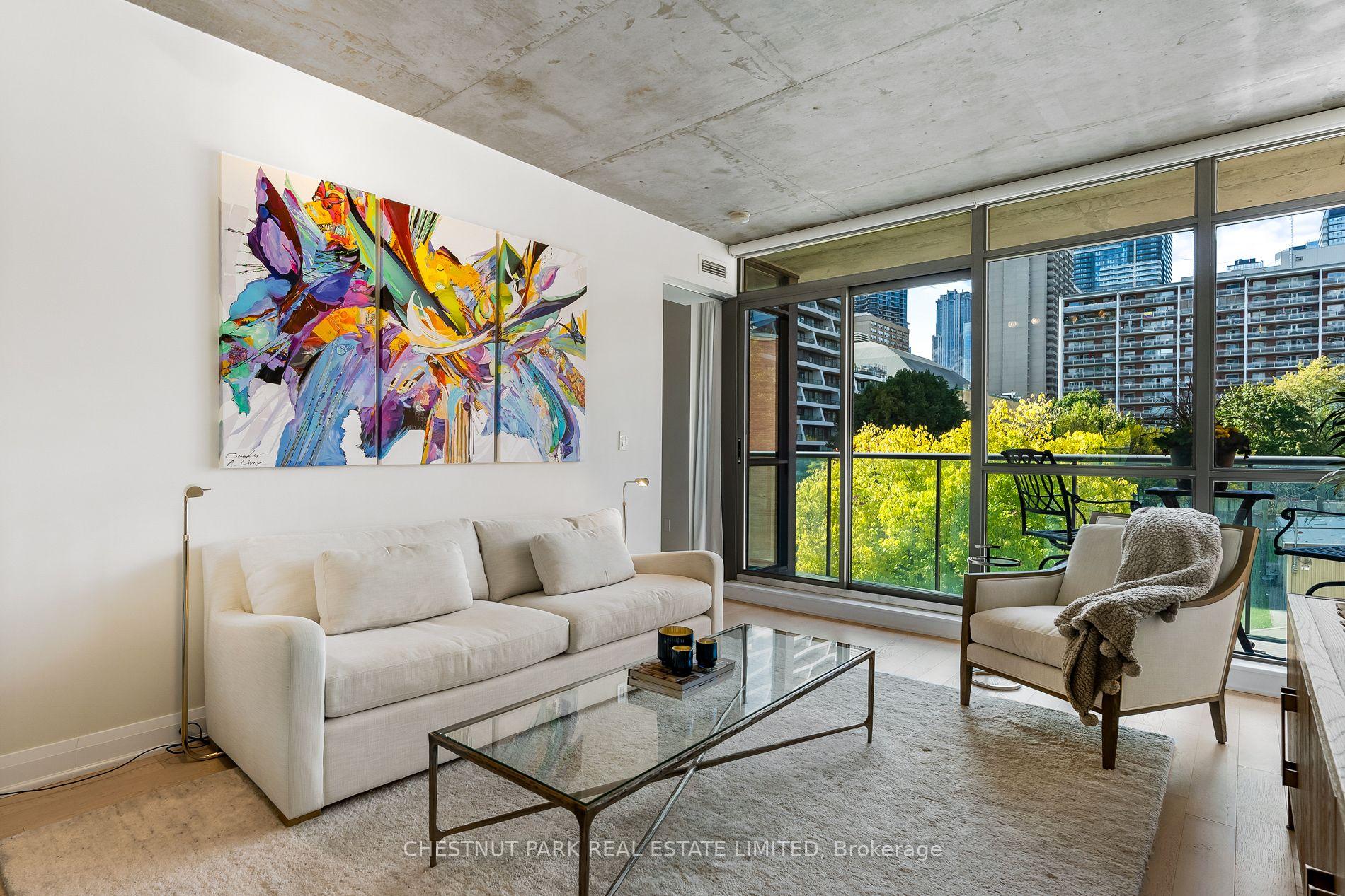 302 - 285 Mutual Street, Toronto, ON M4Y 3C5