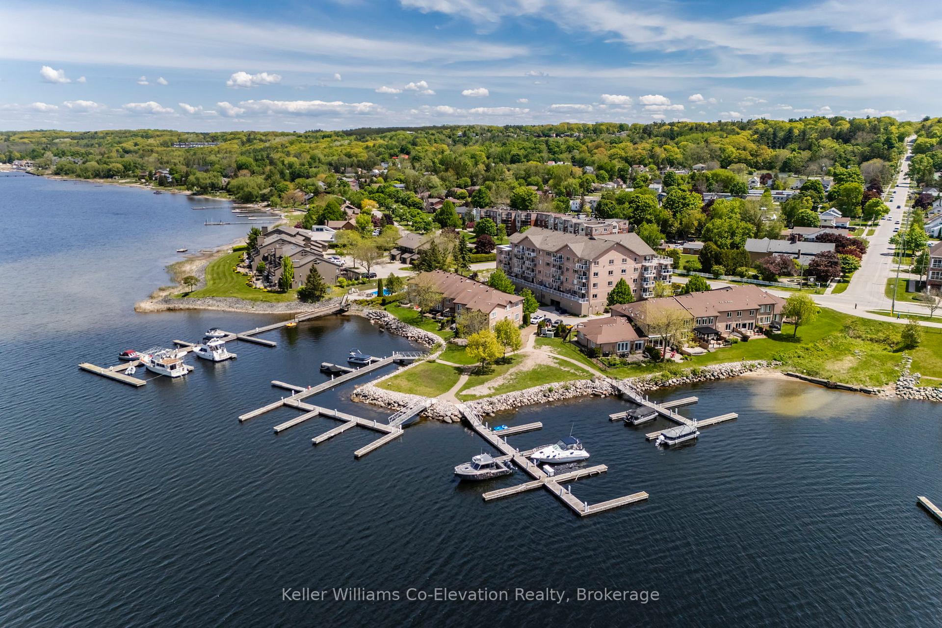 302 - 4 Beck Boulevard, Penetanguishene, ON L9M 2H3