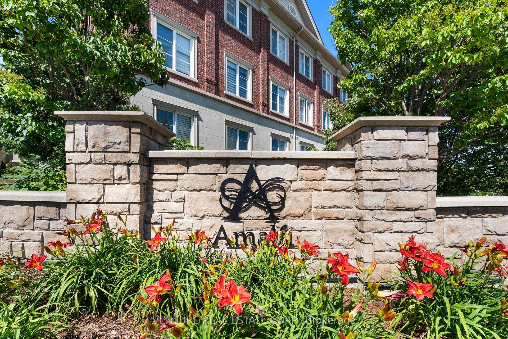 302 - 9519 Keele Street, Vaughan, ON L6A 4A2