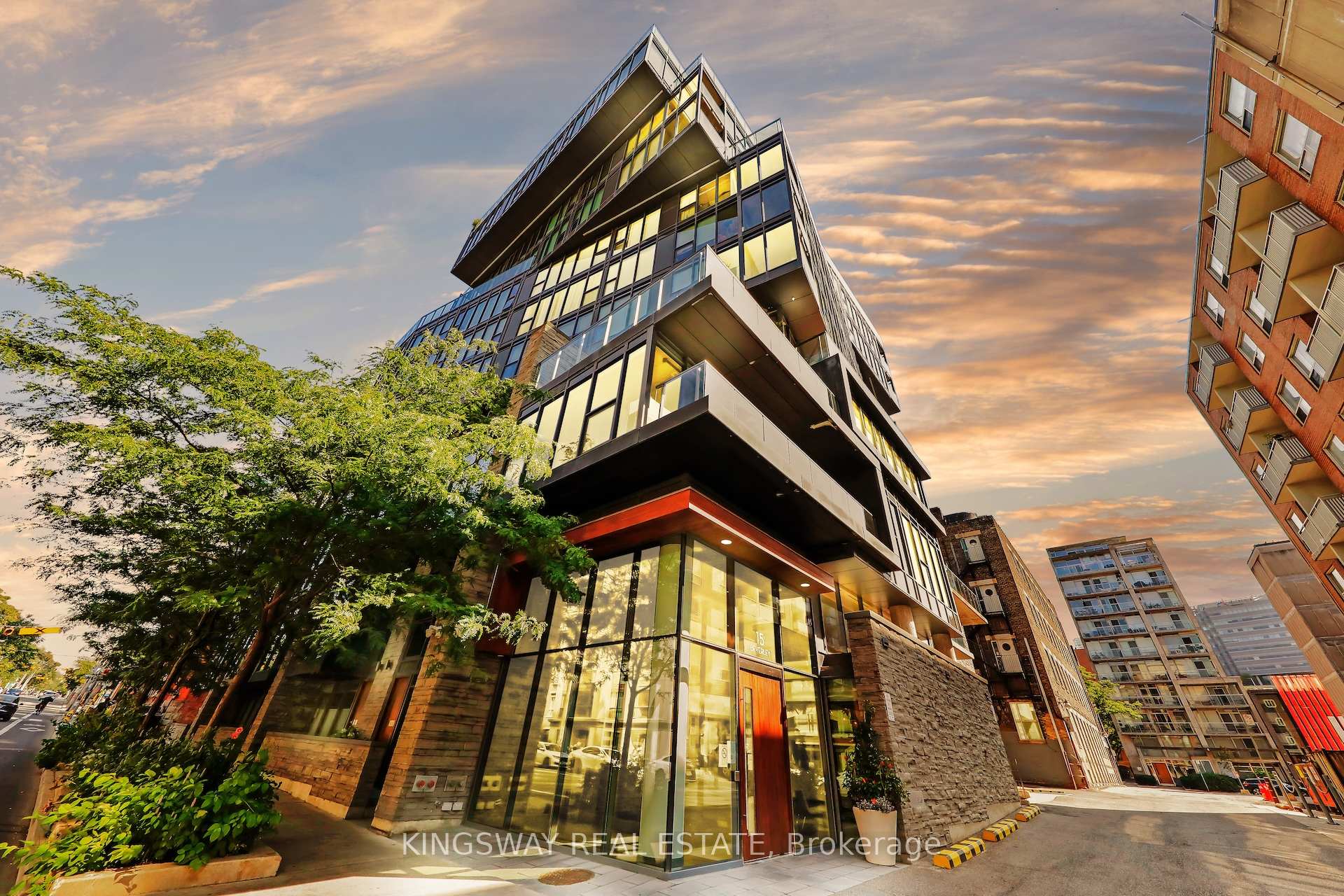 303 - 15 Beverley Street, Toronto, ON M5T 0B3