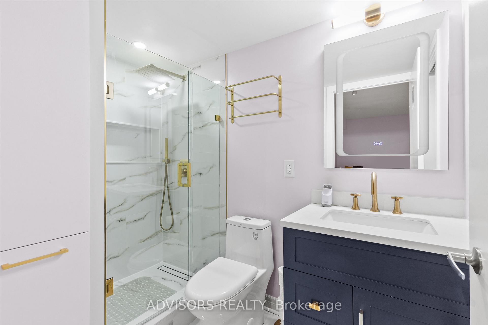 303 - 801 Sheppard Avenue W, Toronto, ON M3H 2T3