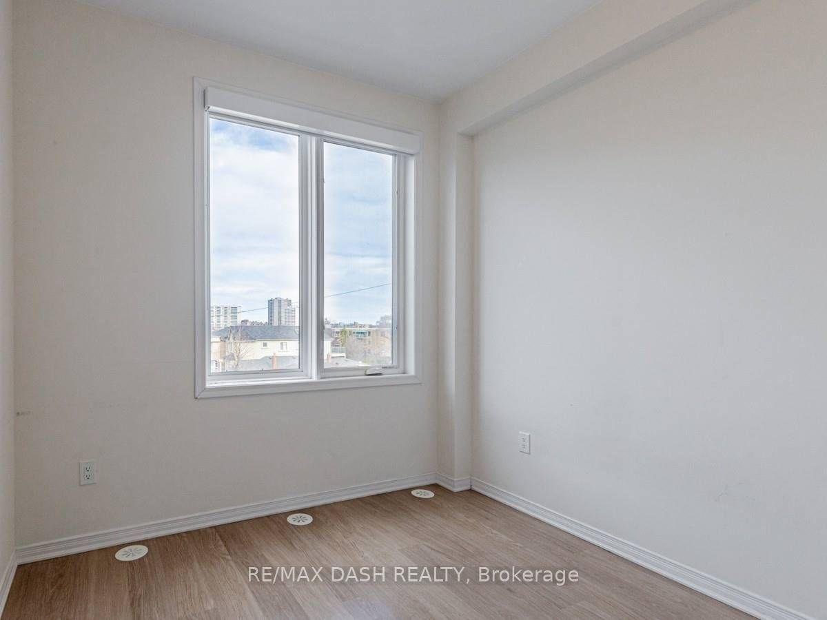 304 - 1110 Briar Hill Avenue E, Toronto, ON M6B 0A9