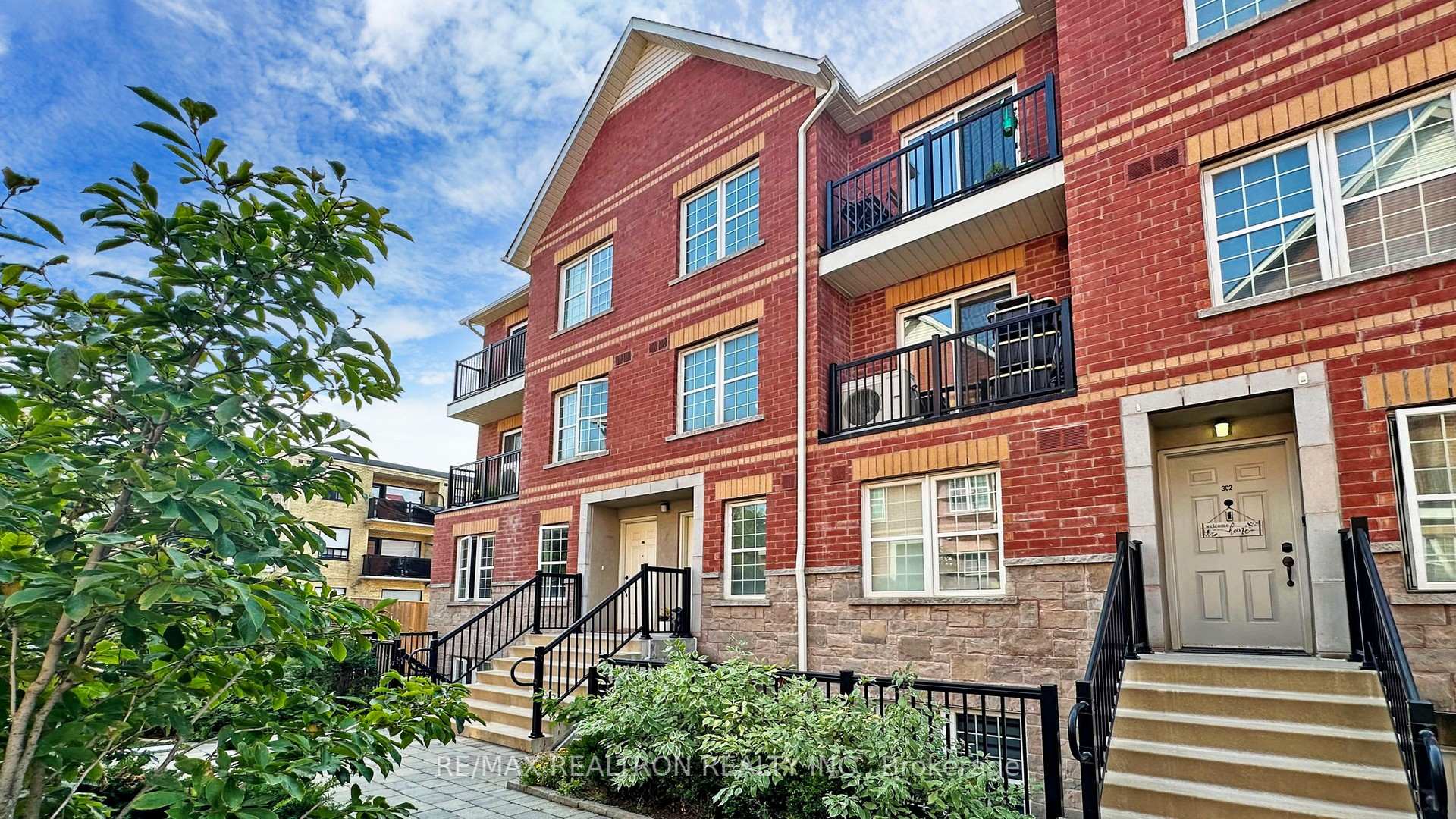 304 - 1483 Birchmount Road, Toronto, ON M1P 2G4